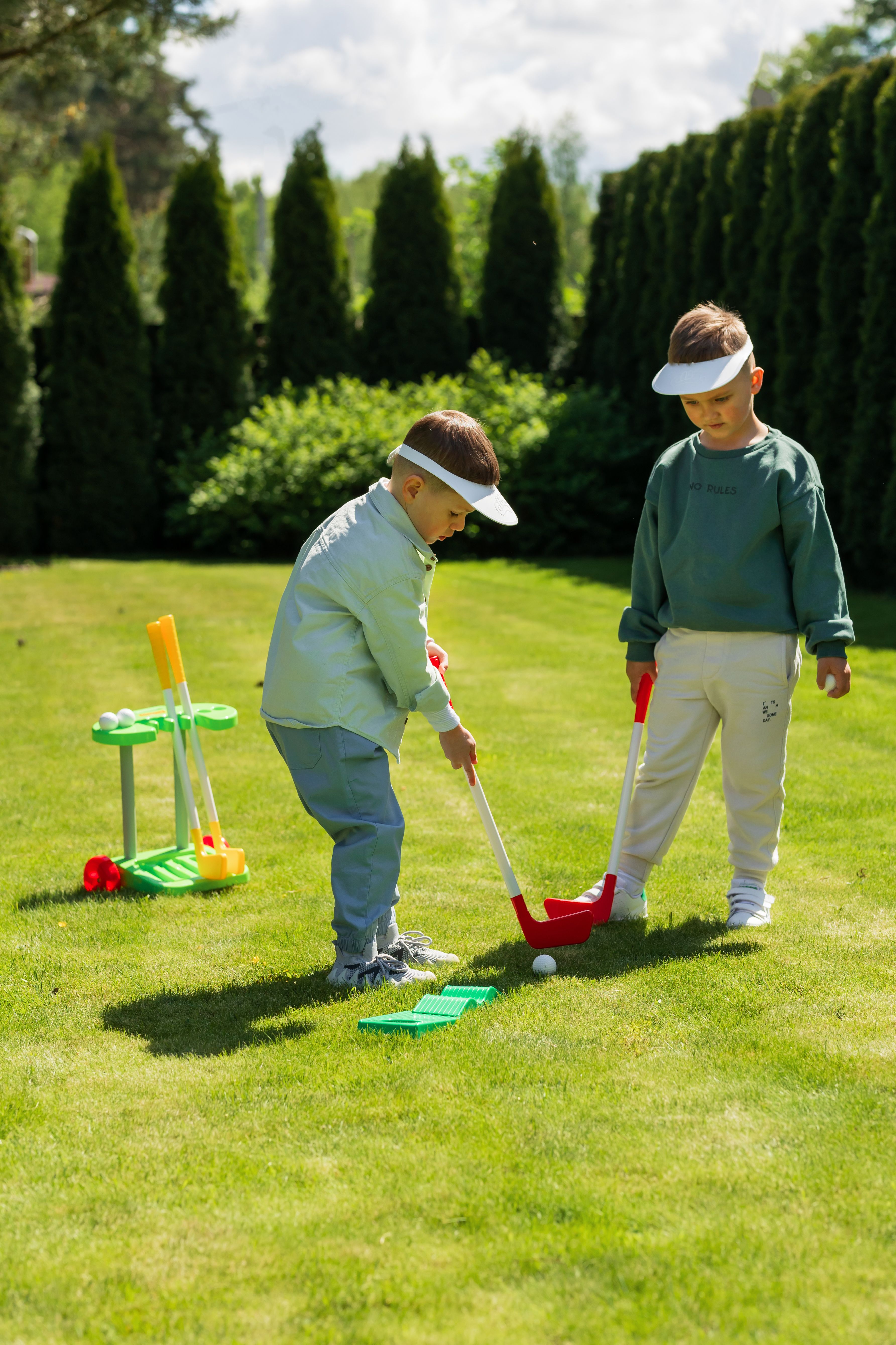 Children Playing Golf Photos, Download The BEST Free Children Playing ...