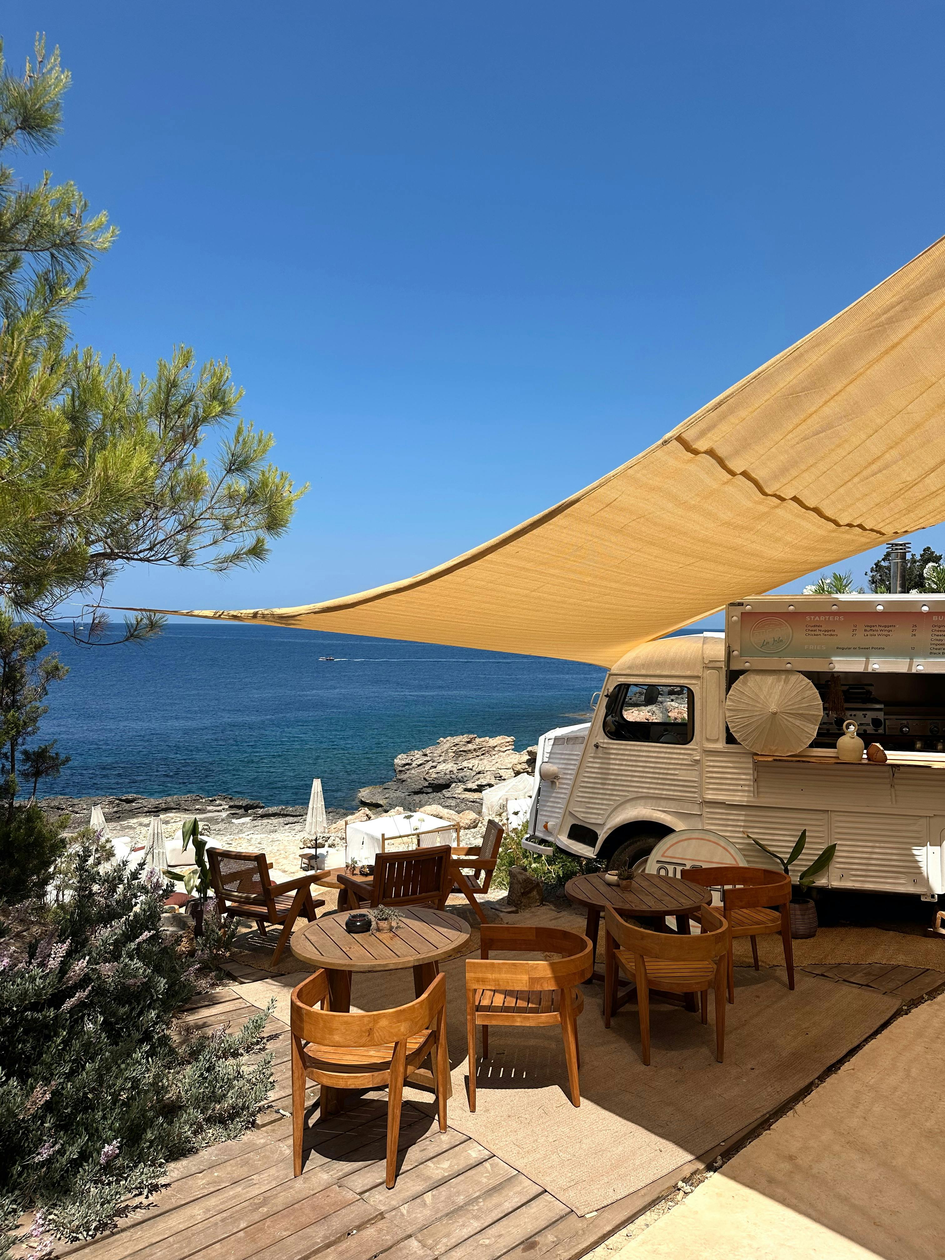 Table Scenery Photos, Download The BEST Free Table Scenery Stock Photos ...