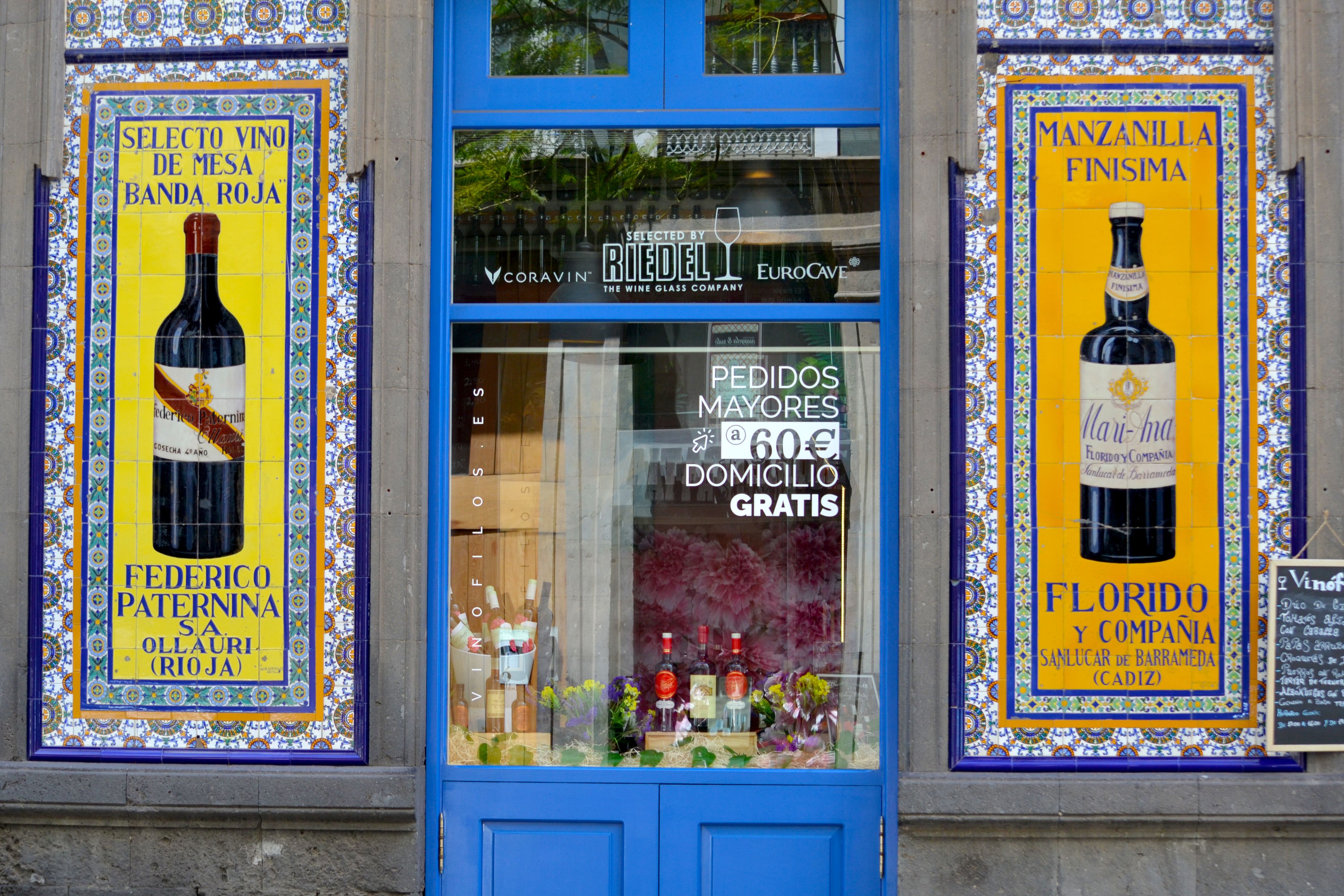 Colorful Spanish Wine Shopfront in Cadiz · Free Stock Photo