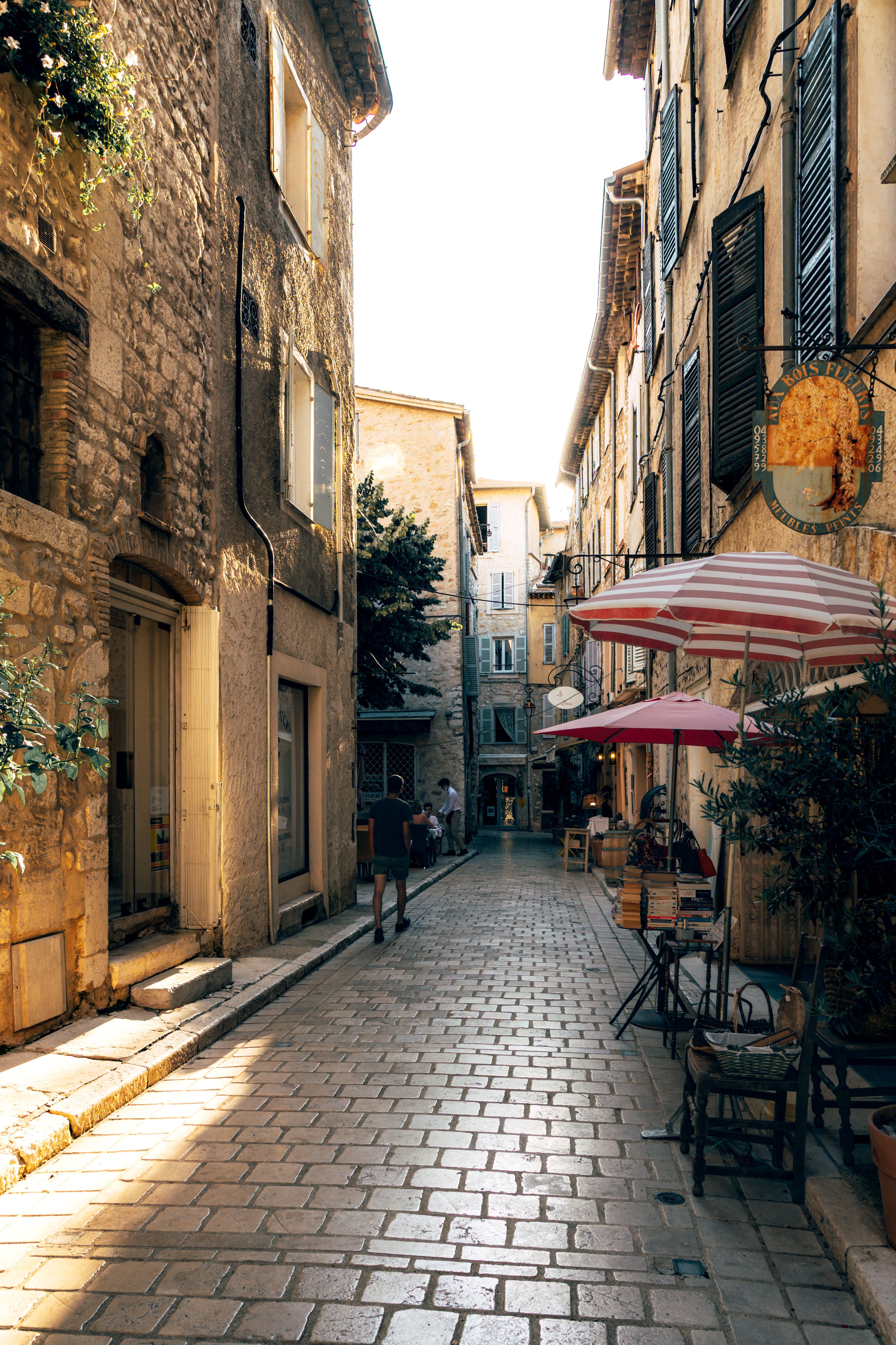 Charming Street in Vence, Provence with Cafés · Free Stock Photo