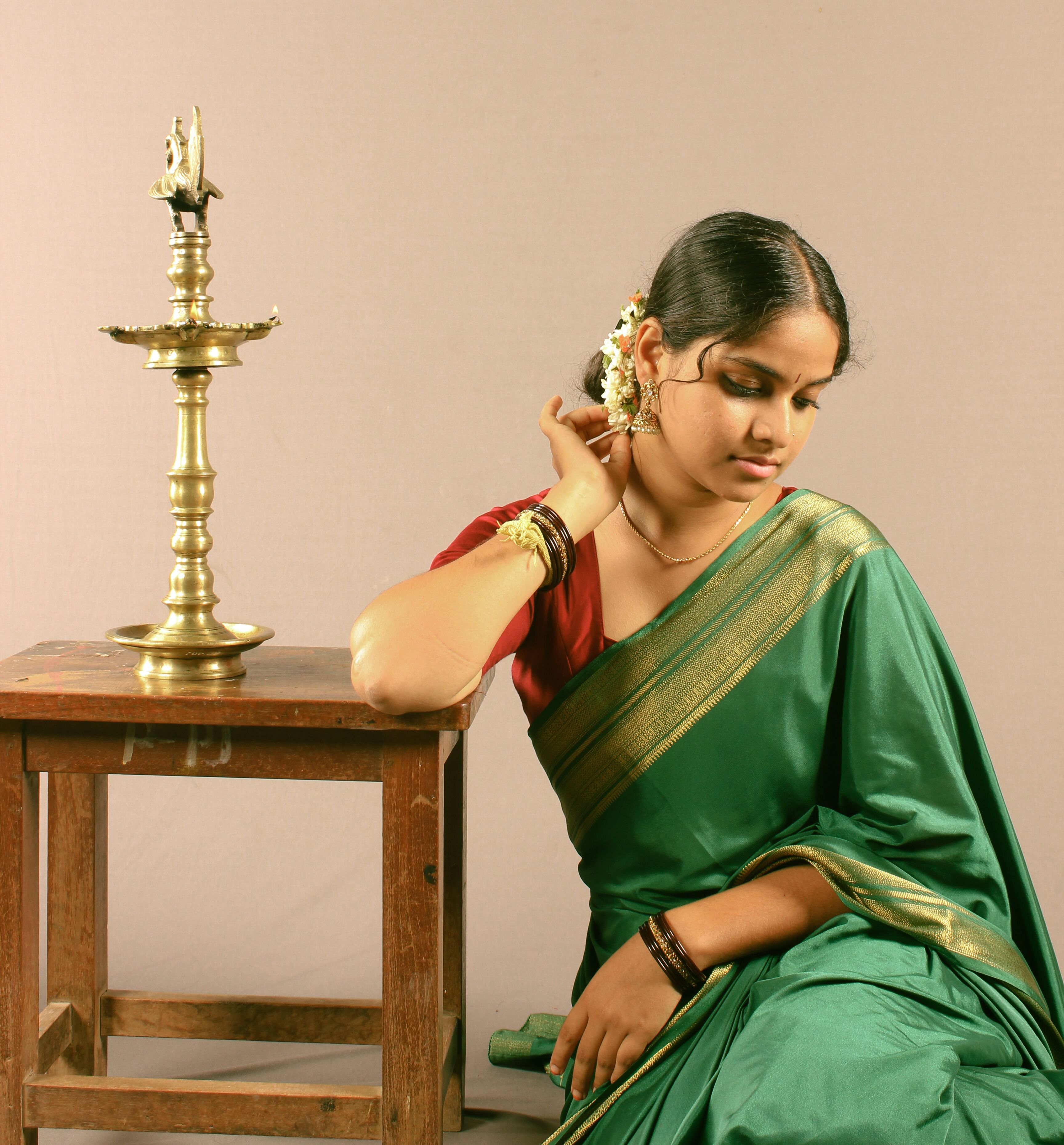 Model In India Photos, Download The BEST Free Model In India Stock ...