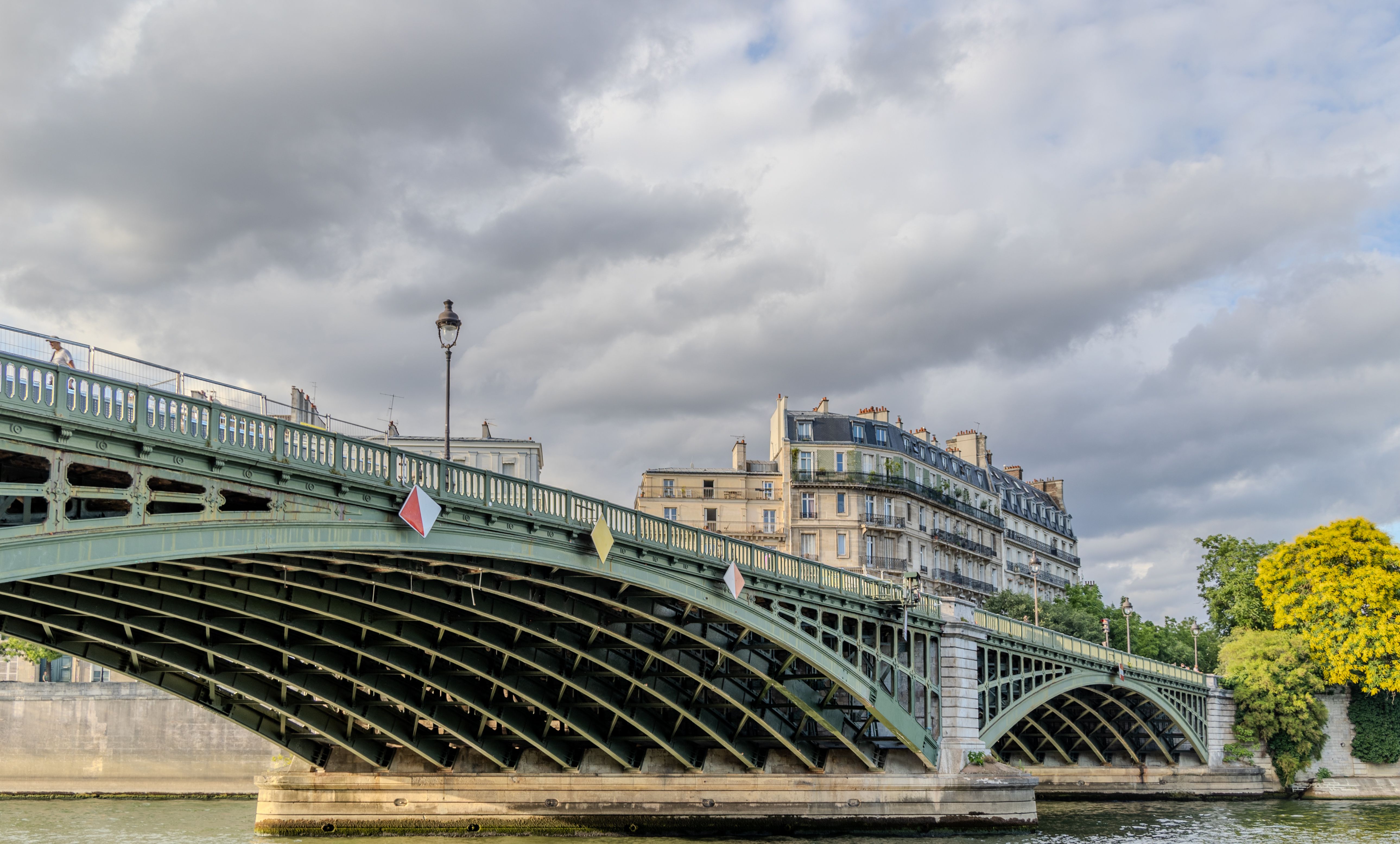 Picturesque Bridge Over Seine River in Paris · Free Stock Photo
