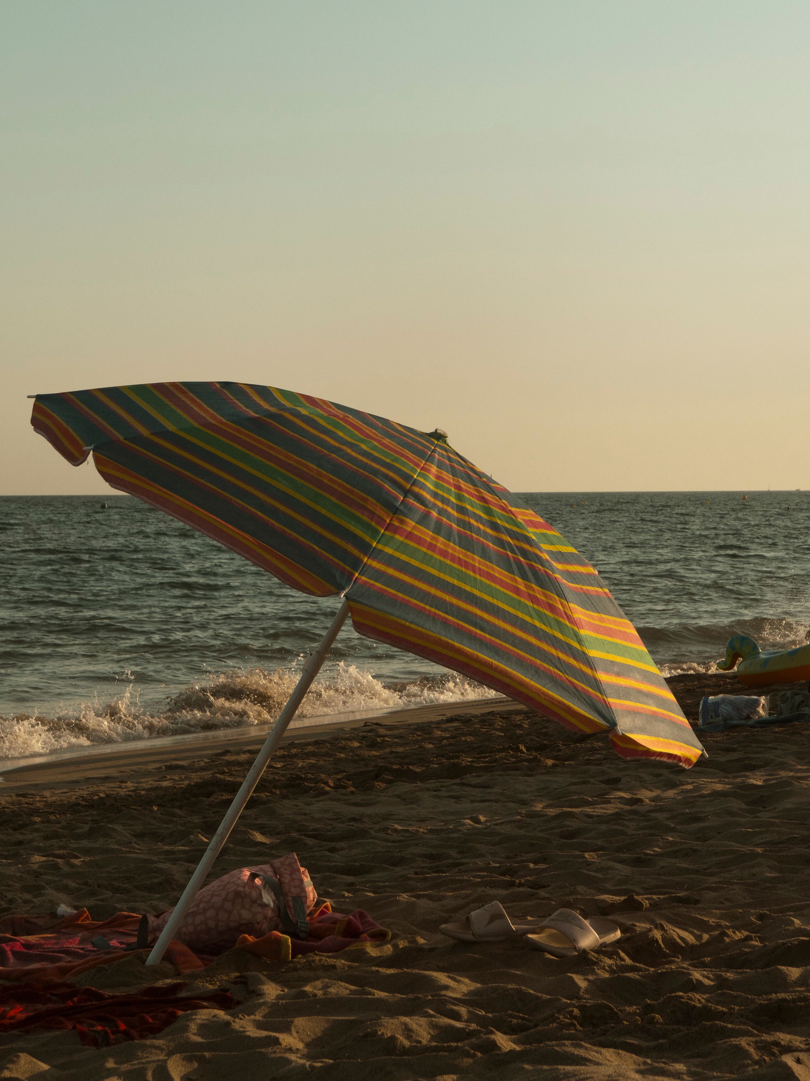 Umbrella Sunset Photos, Download The BEST Free Umbrella Sunset Stock ...