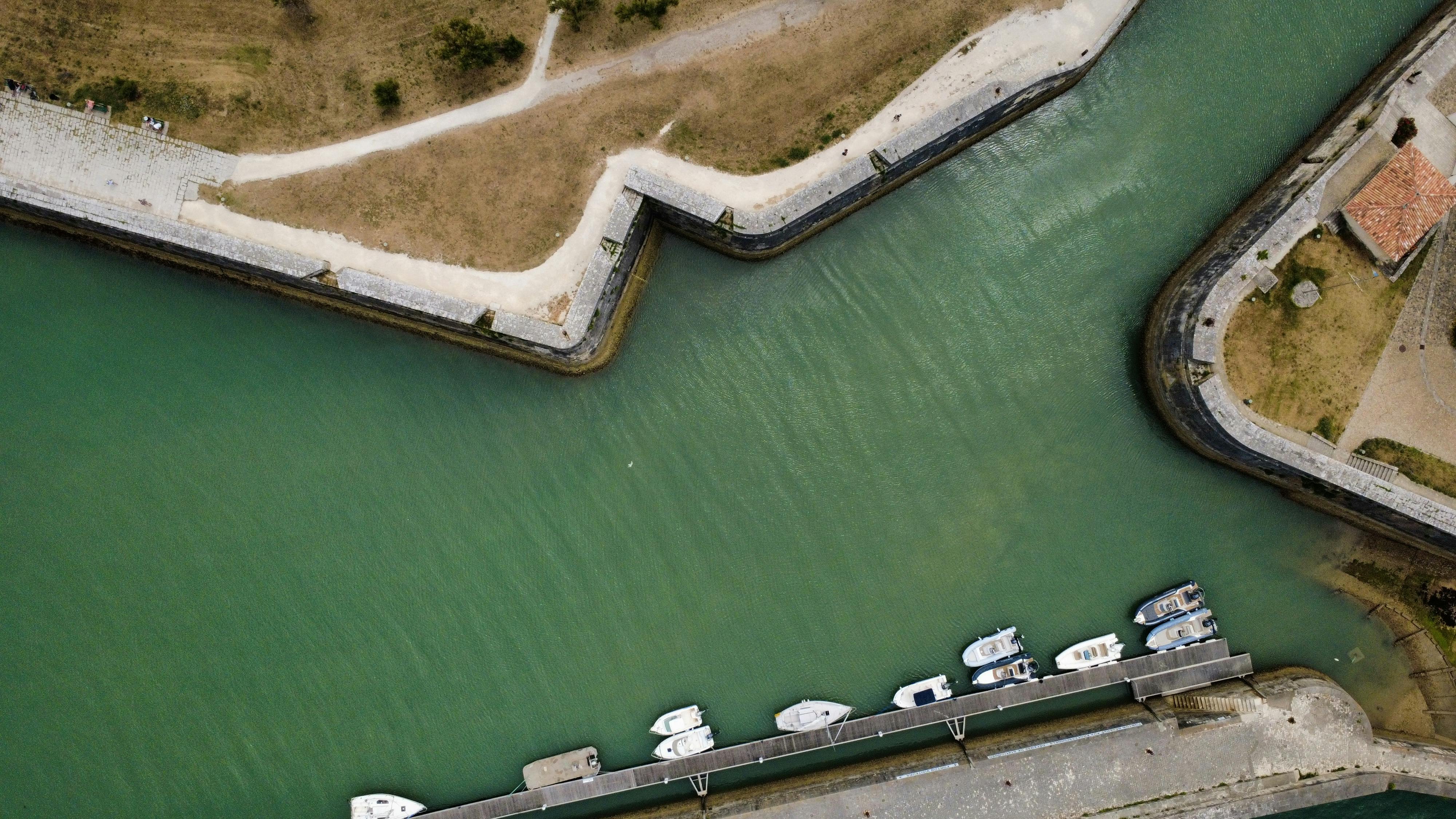 Waterfront Structure Photos, Download The BEST Free Waterfront ...