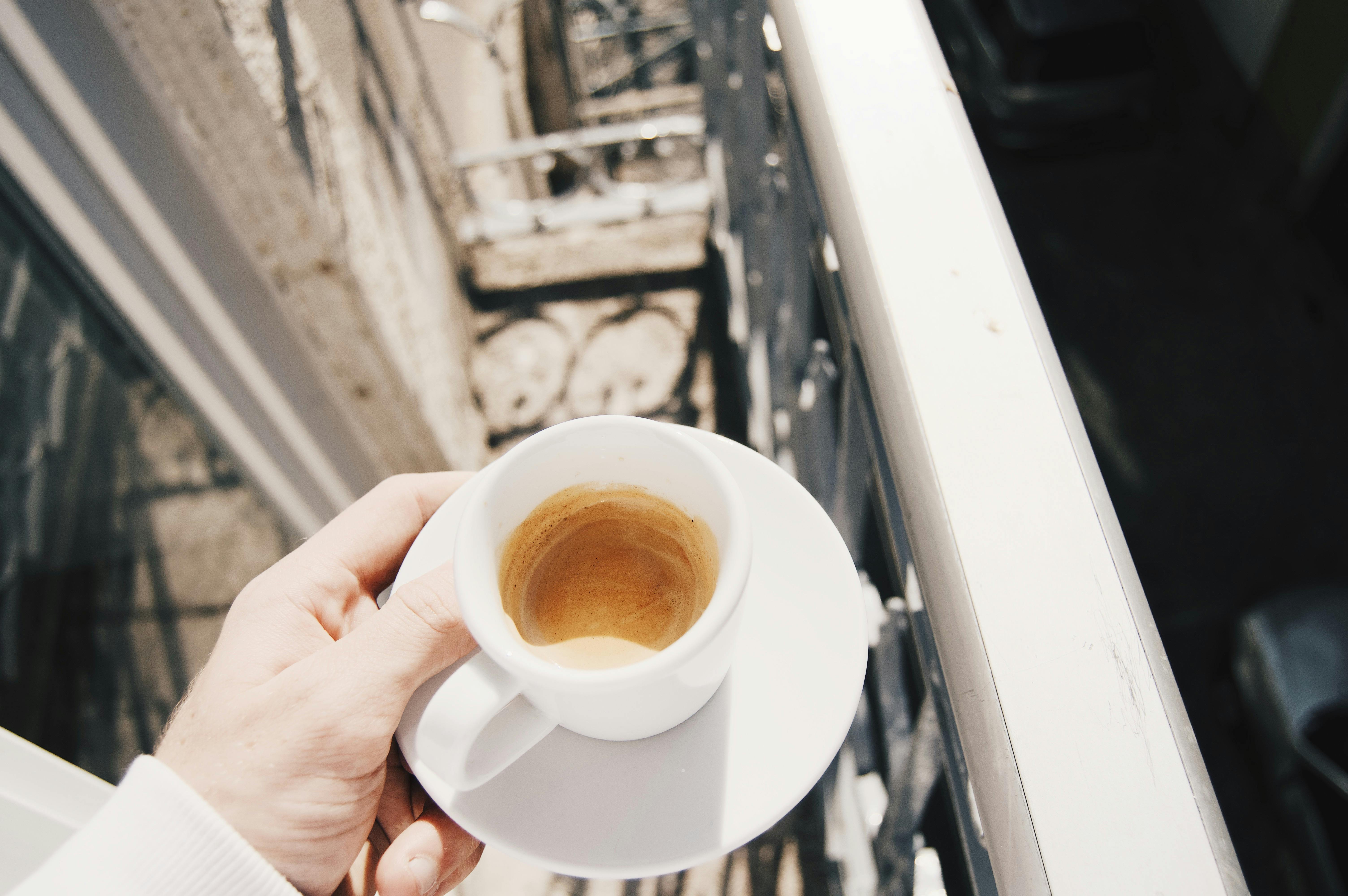 Coffee Mug In Balcony Photos, Download Free Coffee Mug In Balcony Stock ...