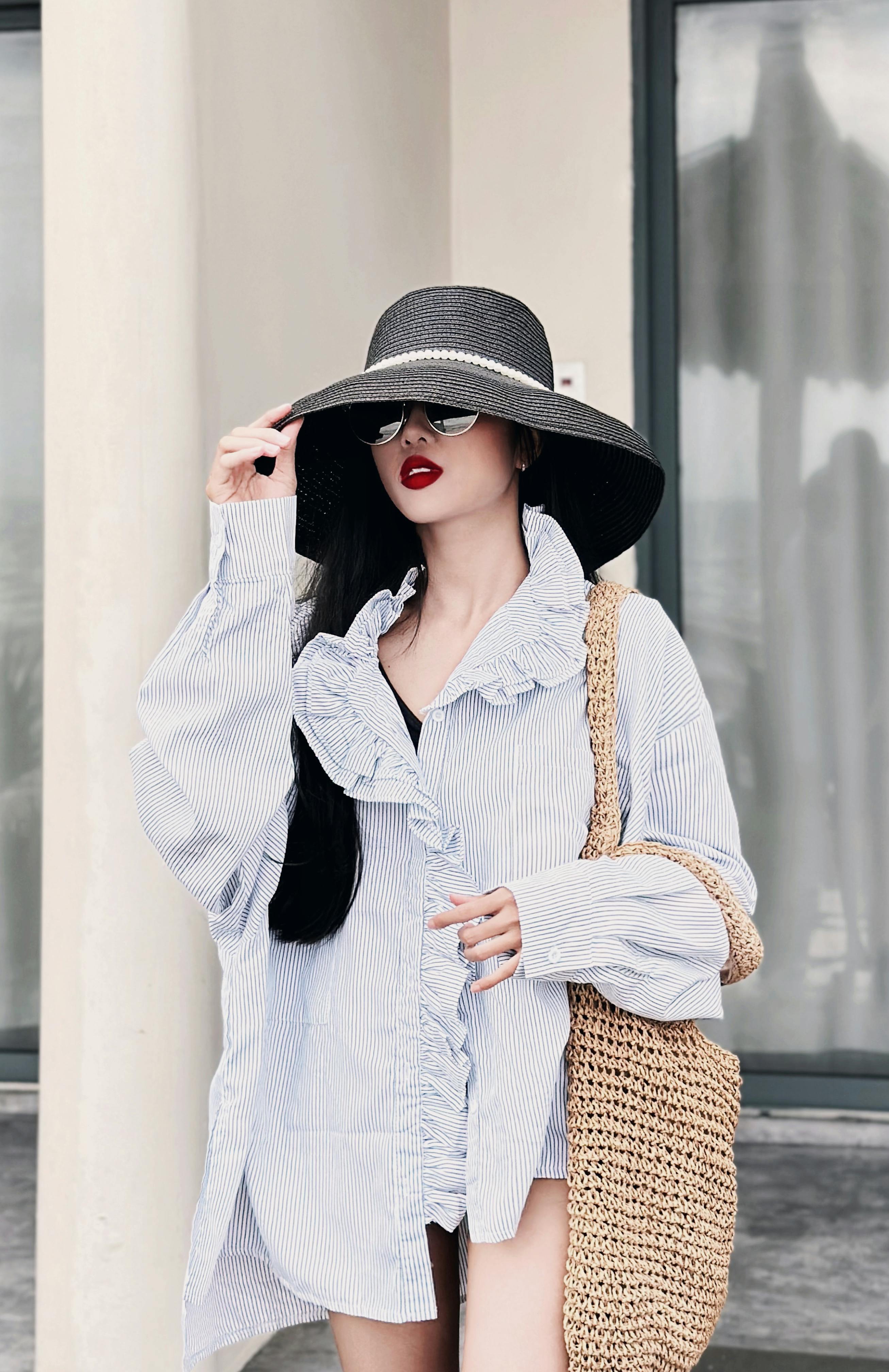 Damp+Lips. Photos, Download The BEST Free Damp+Lips. Stock Photos & HD ...