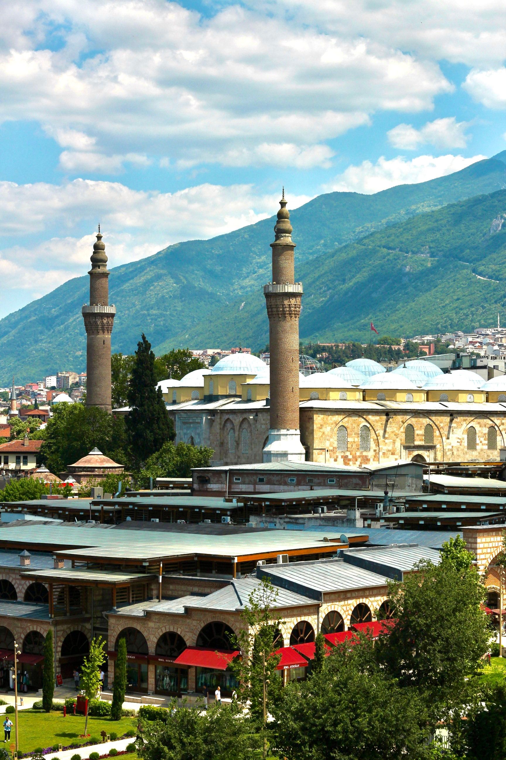 Bursa Grand Mosque with Scenic Mountain View · Free Stock Photo