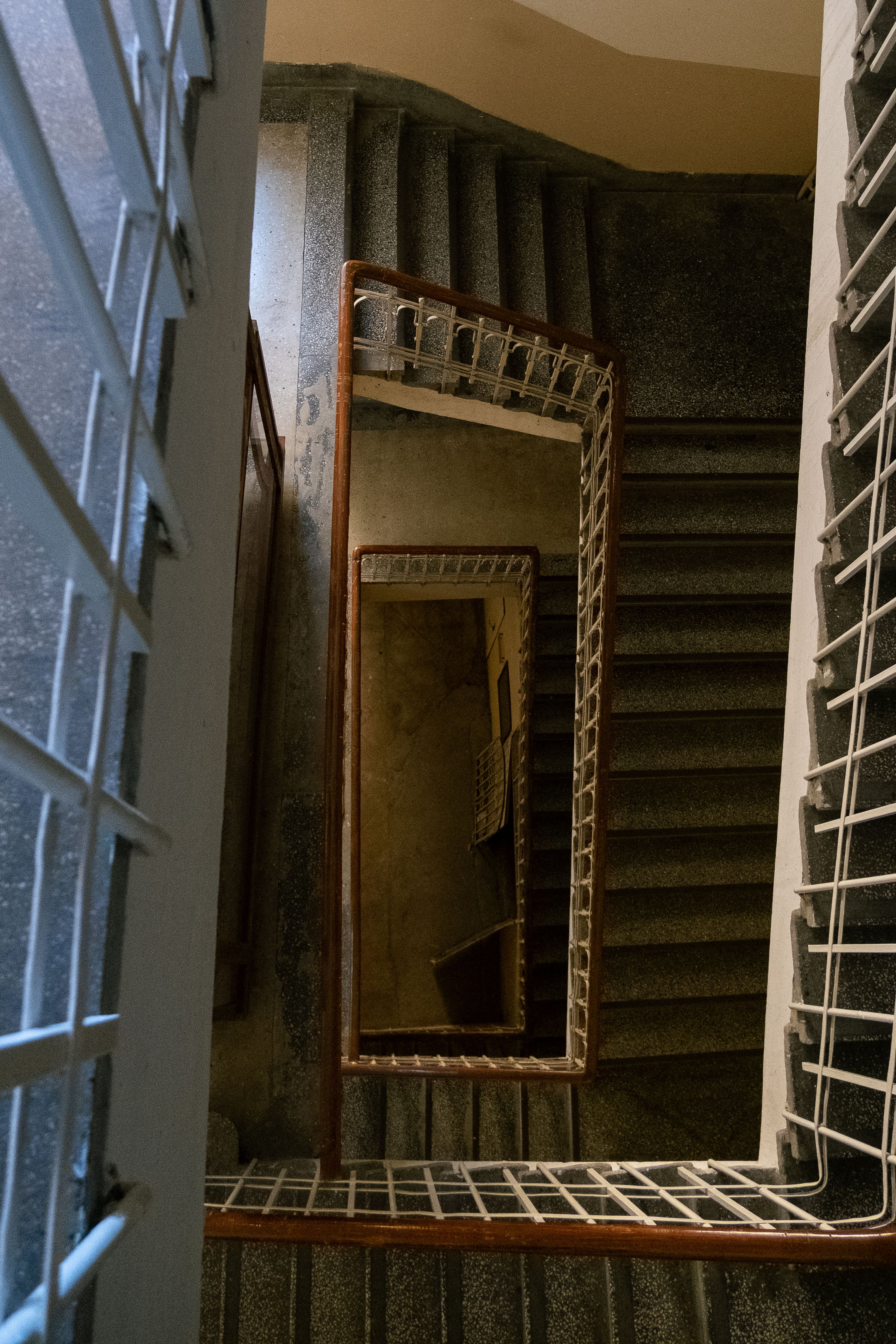 Stairs in form of triangle in house · Free Stock Photo