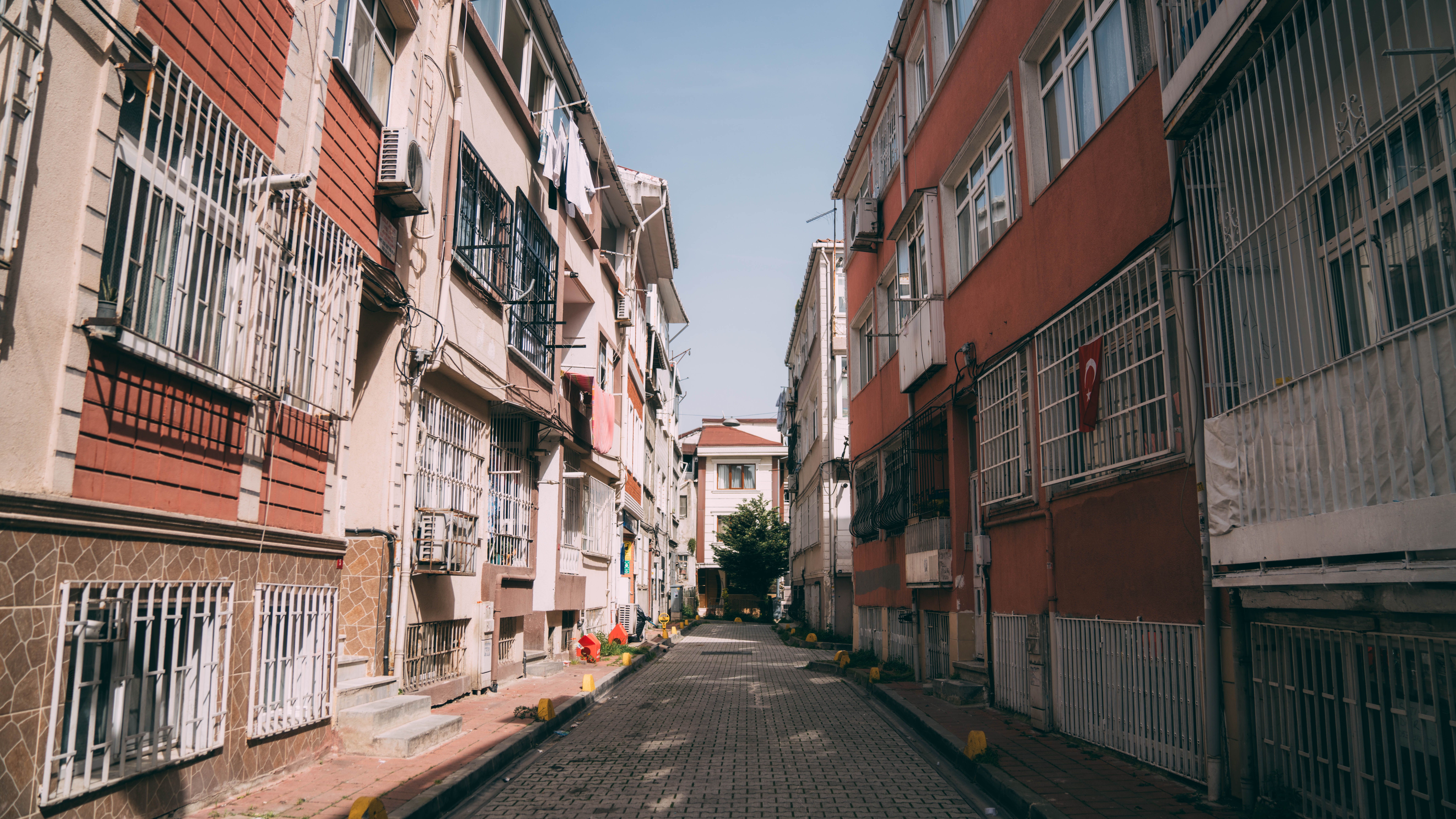 Narrow Residential Street in Urban Setting · Free Stock Photo