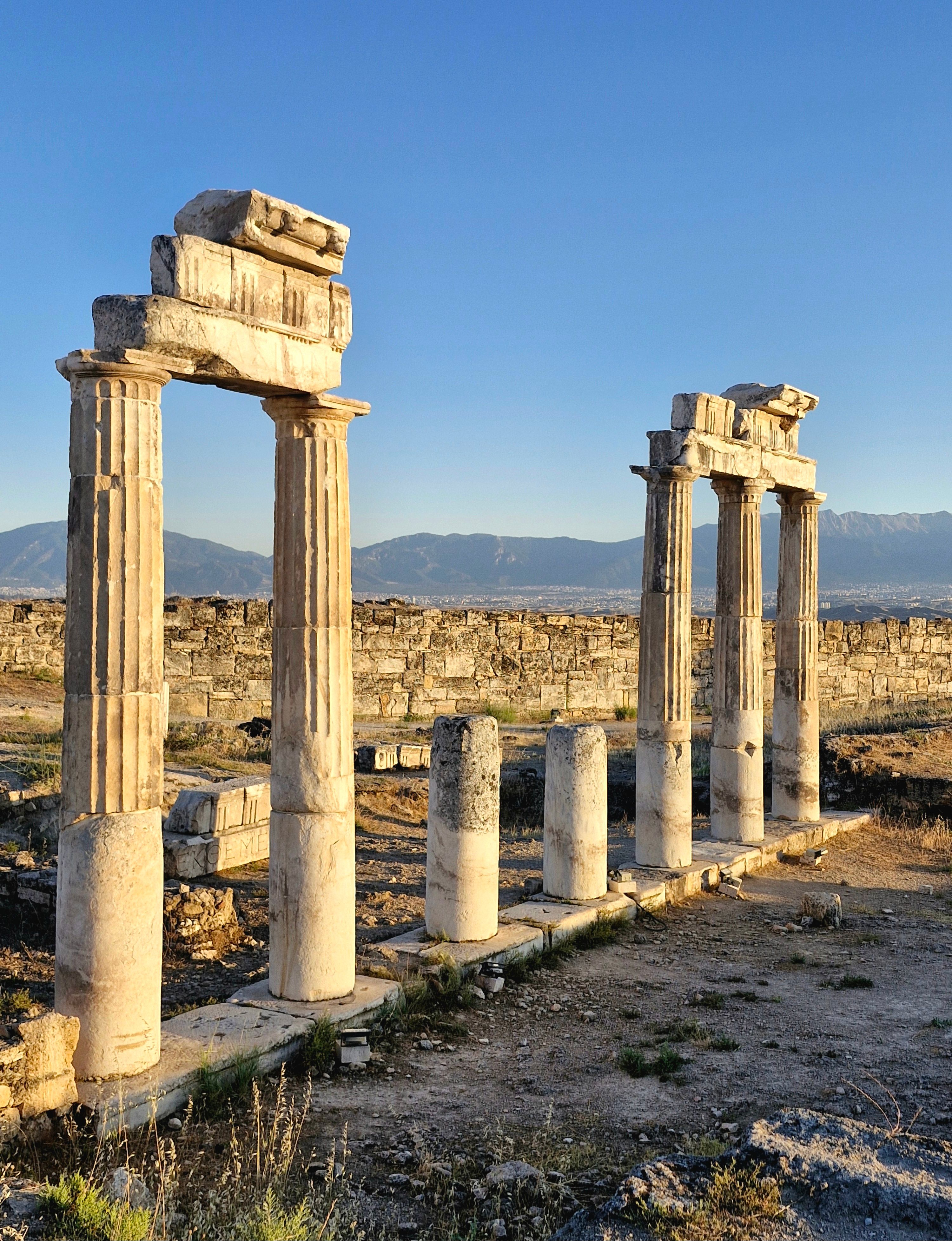 Antiguas Ruinas Romanas En Pamukkale, Türkiye · Foto de stock gratuita