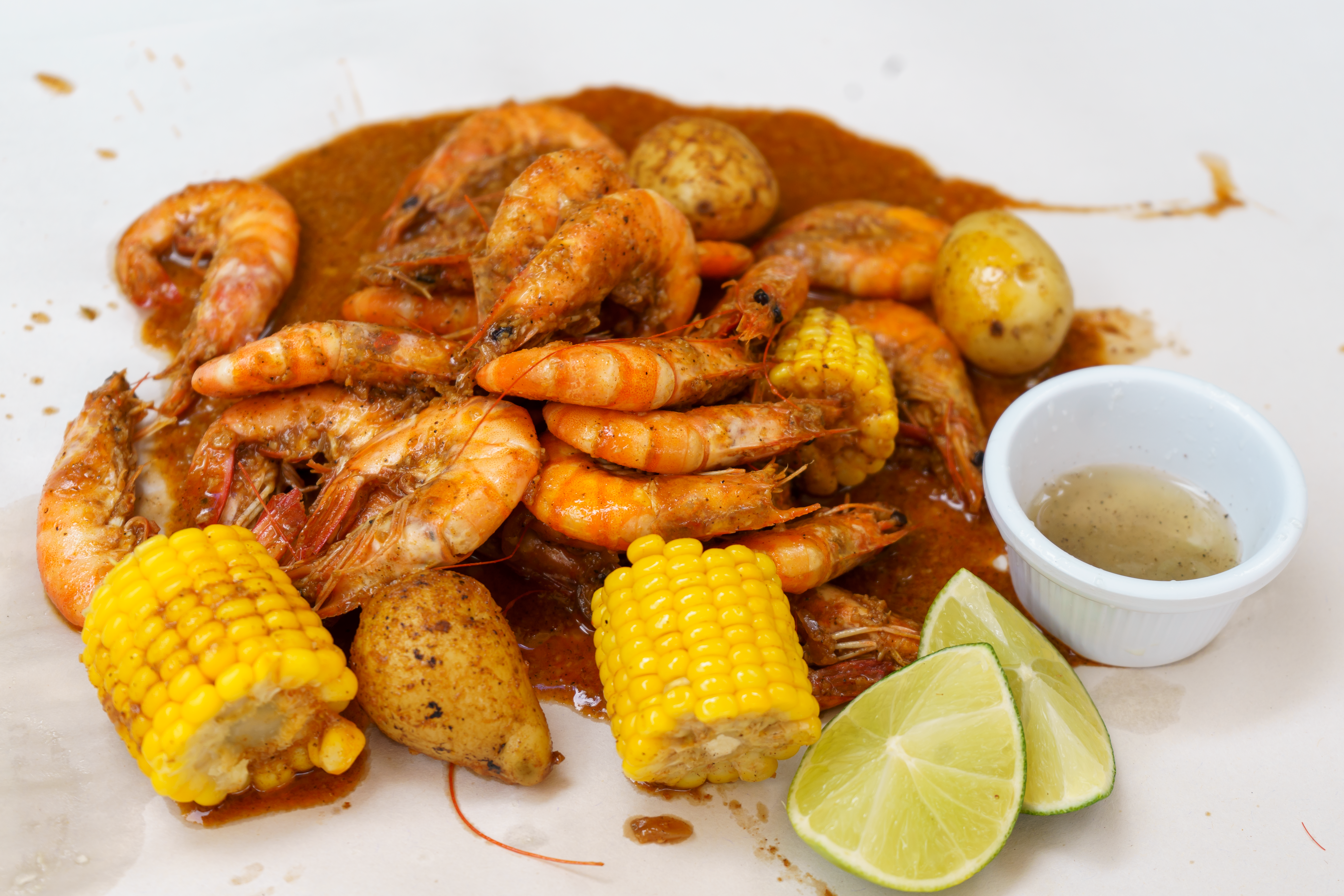 Delicious Seafood Boil with Shrimp and Corn · Free Stock Photo