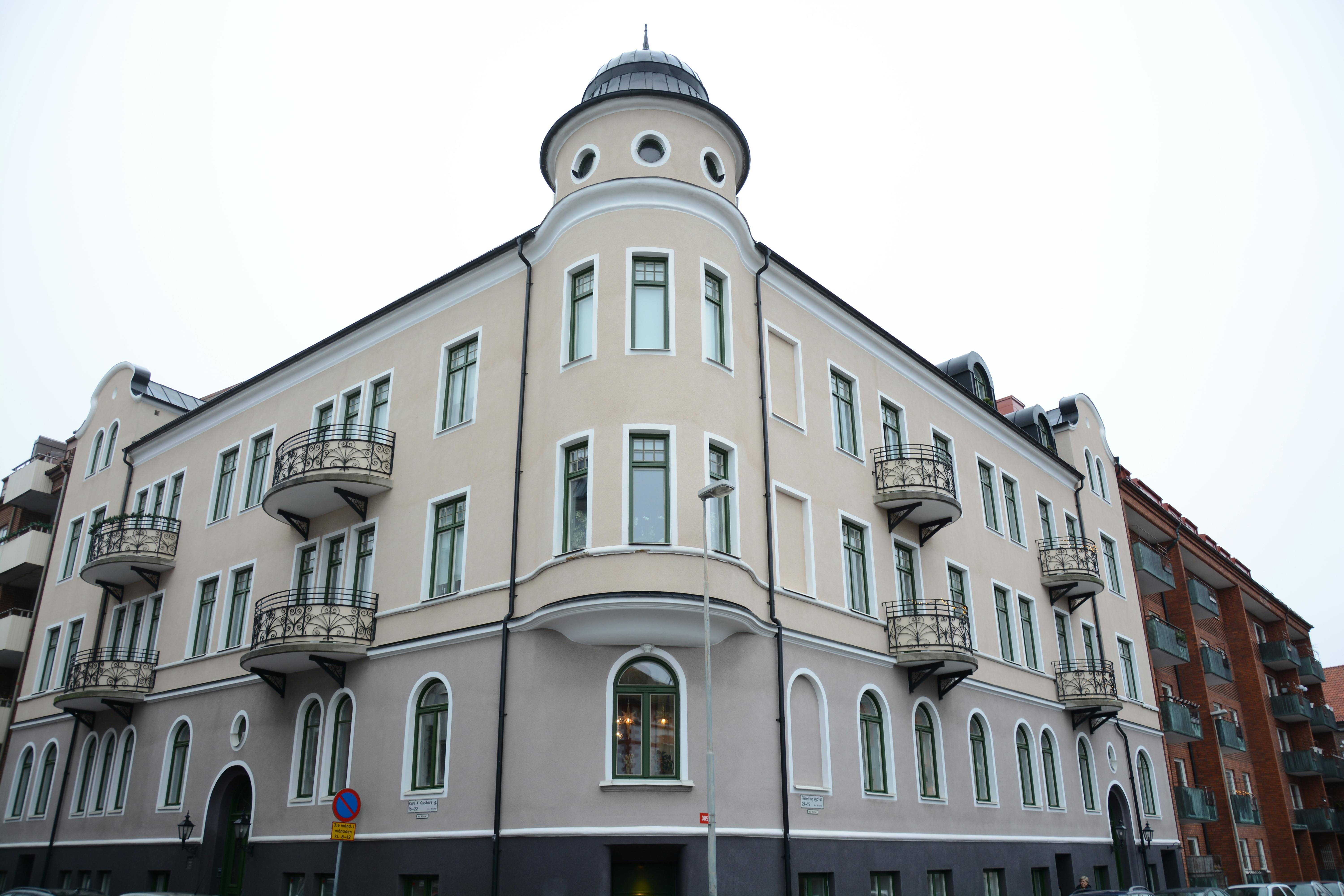 Rounded Tower Photos, Download The BEST Free Rounded Tower Stock Photos ...