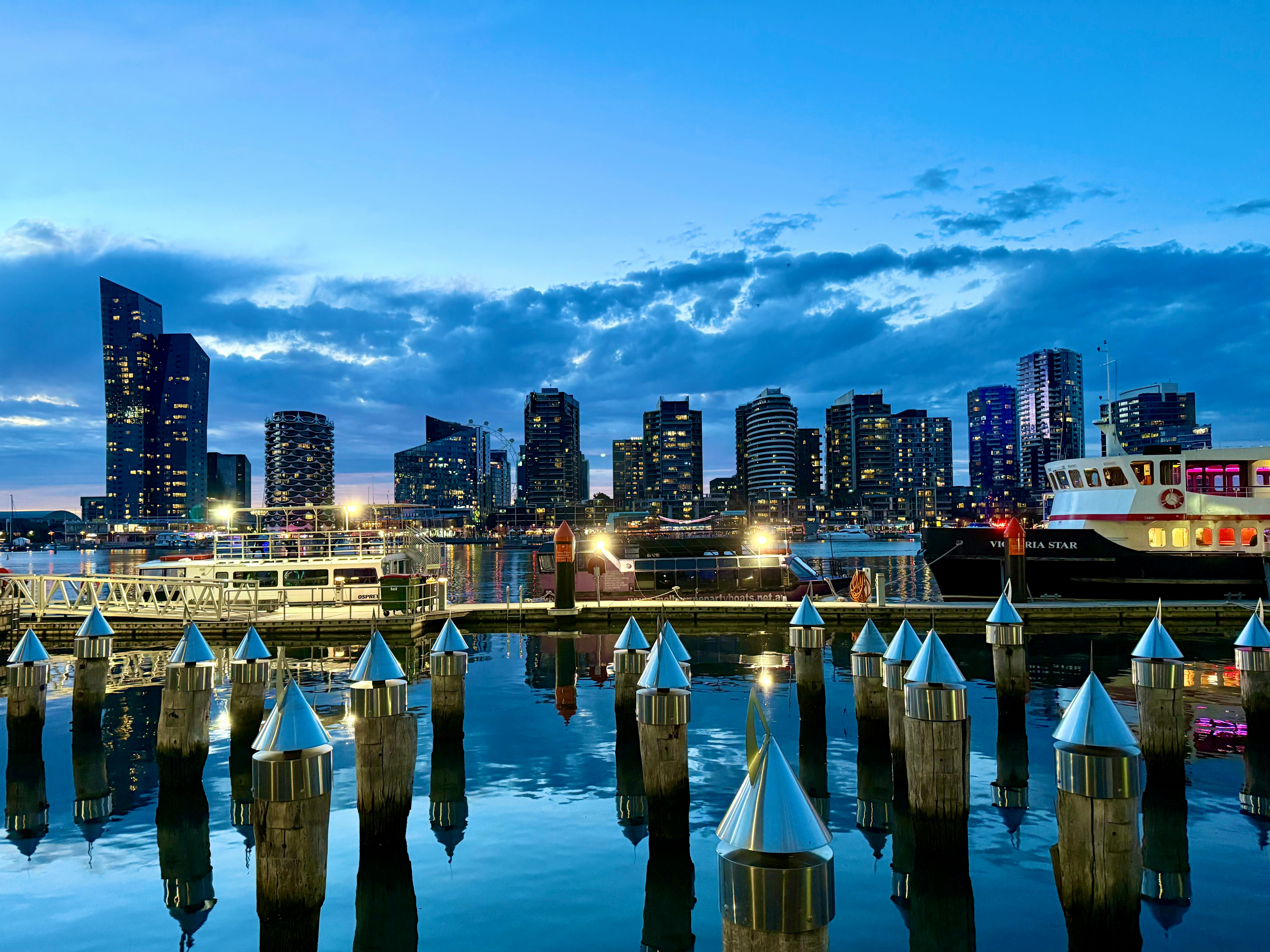 Stunning Melbourne Waterfront Skyline View · Free Stock Photo