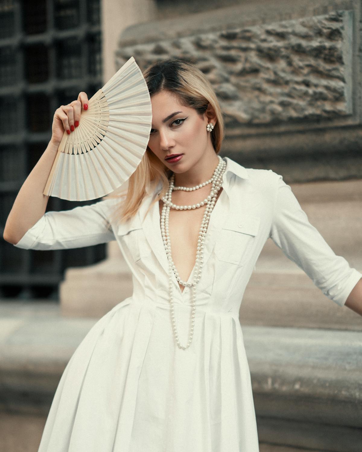 Mature+Woman+Clevage Photos, Download The BEST Free Mature+Woman ...