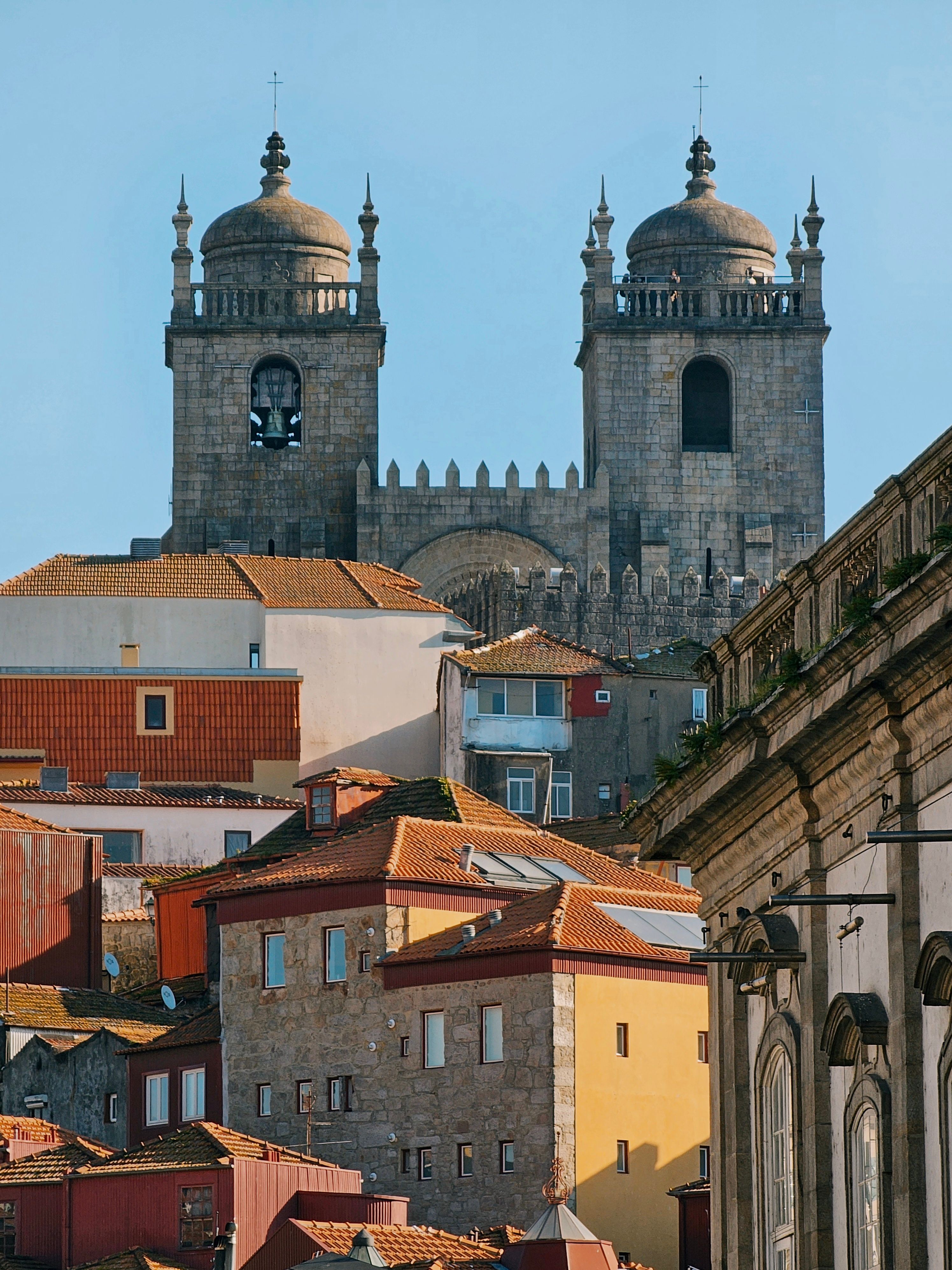 Scenic View of Porto Cathedral and Cityscape · Free Stock Photo