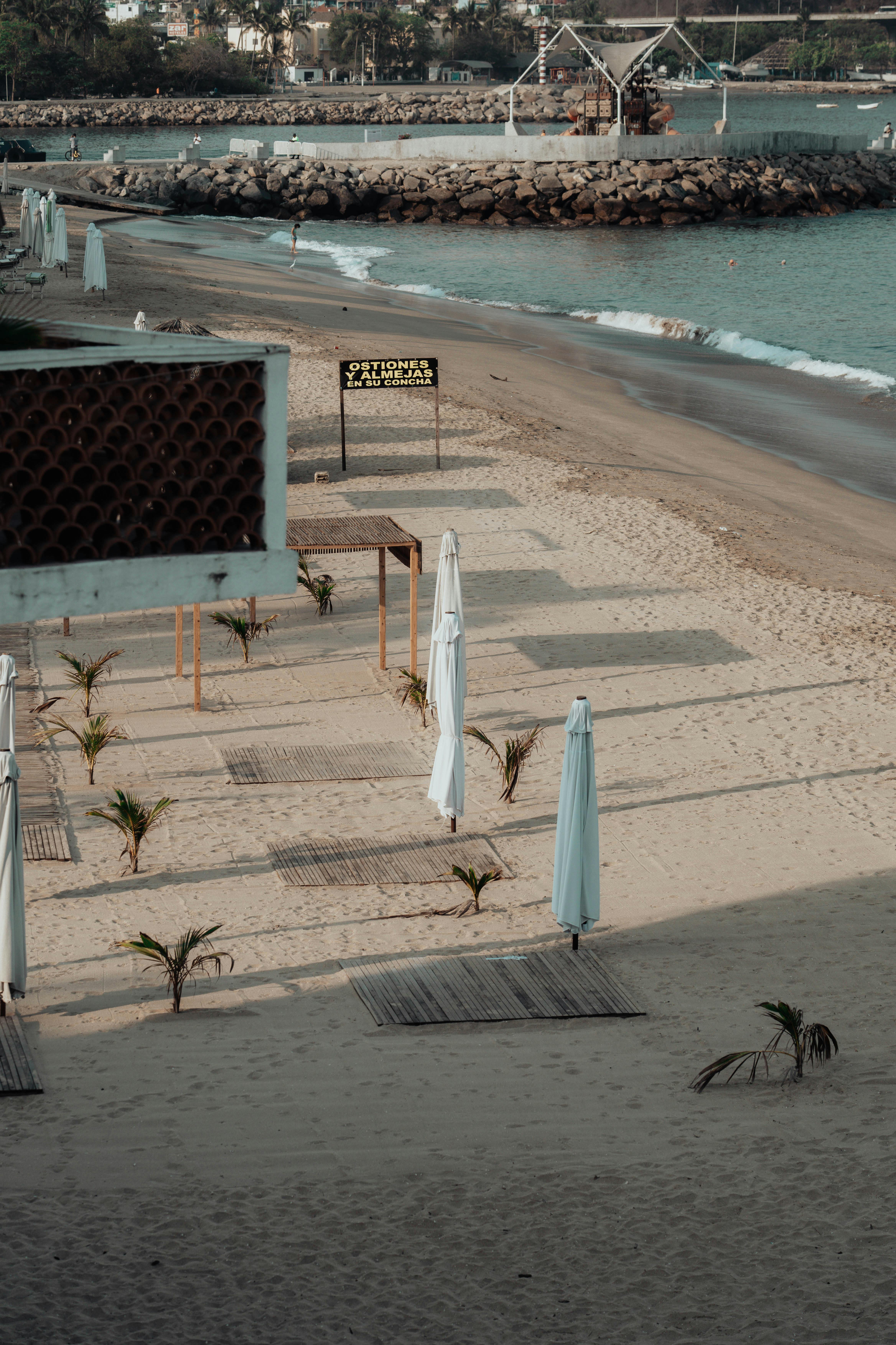 Empty Beachfront Resort in the Late Afternoon · Free Stock Photo