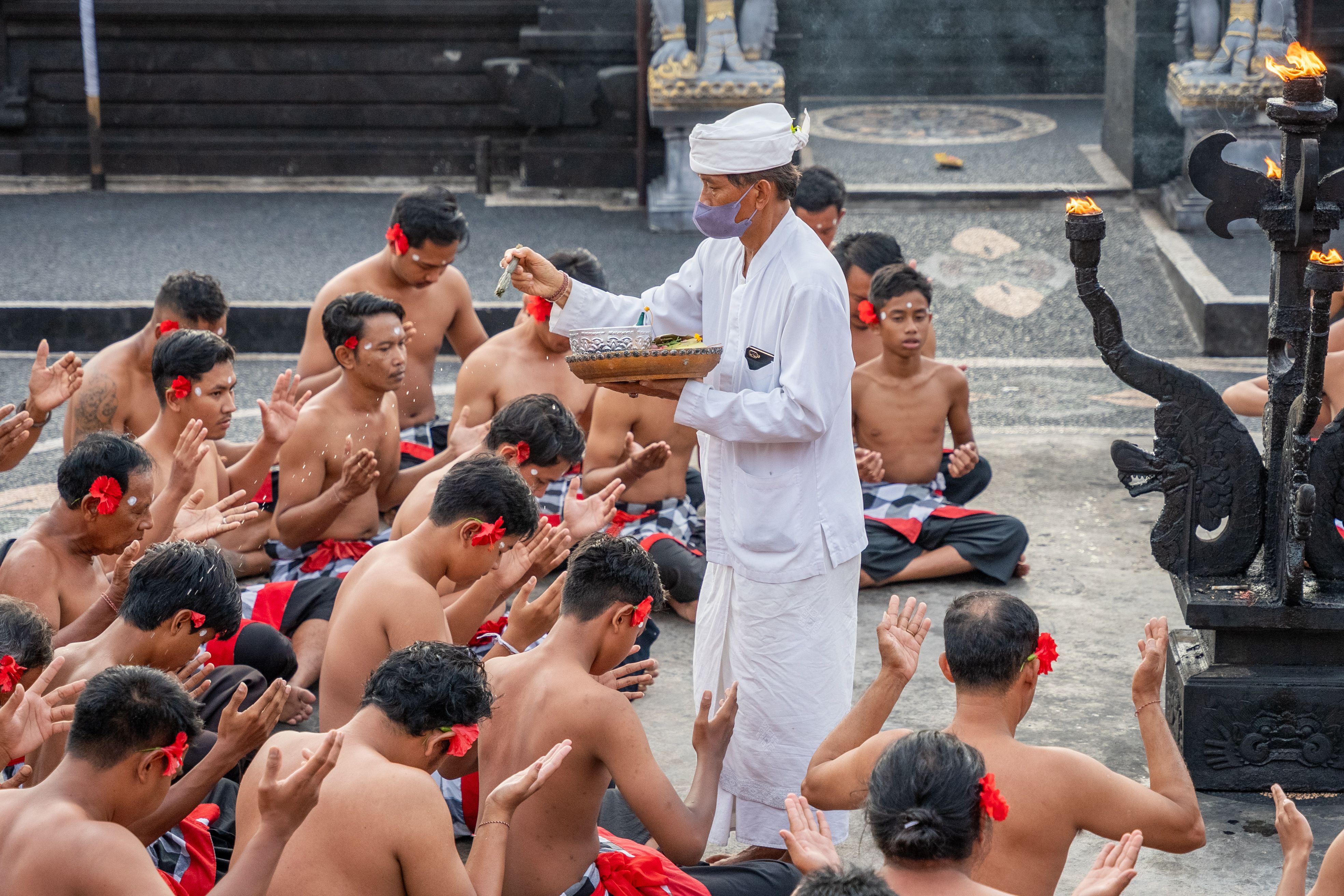 Balinese Ritual Ceremony in Traditional Temple · Free Stock Photo
