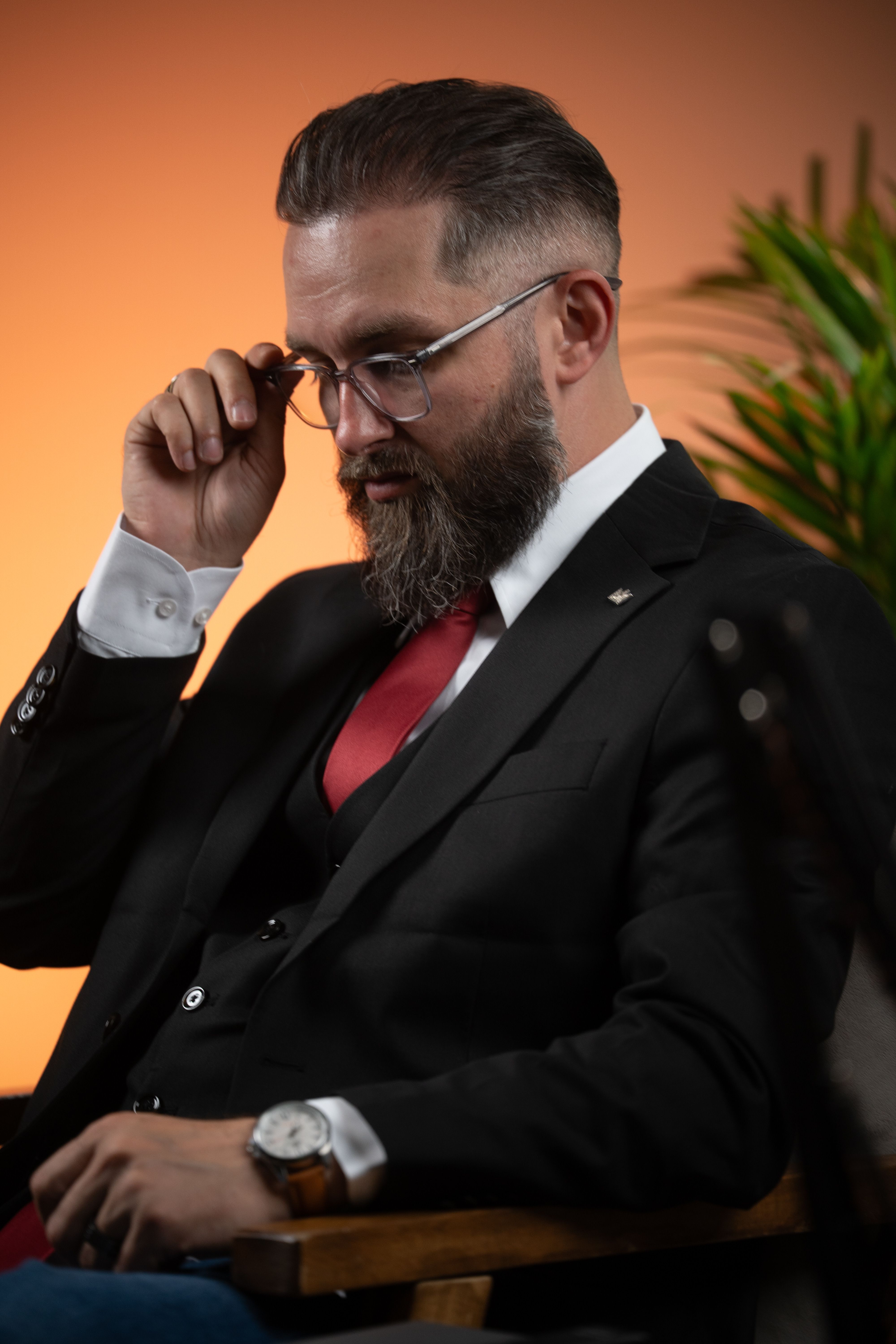 Profile Suit Photos, Download The BEST Free Profile Suit Stock Photos ...