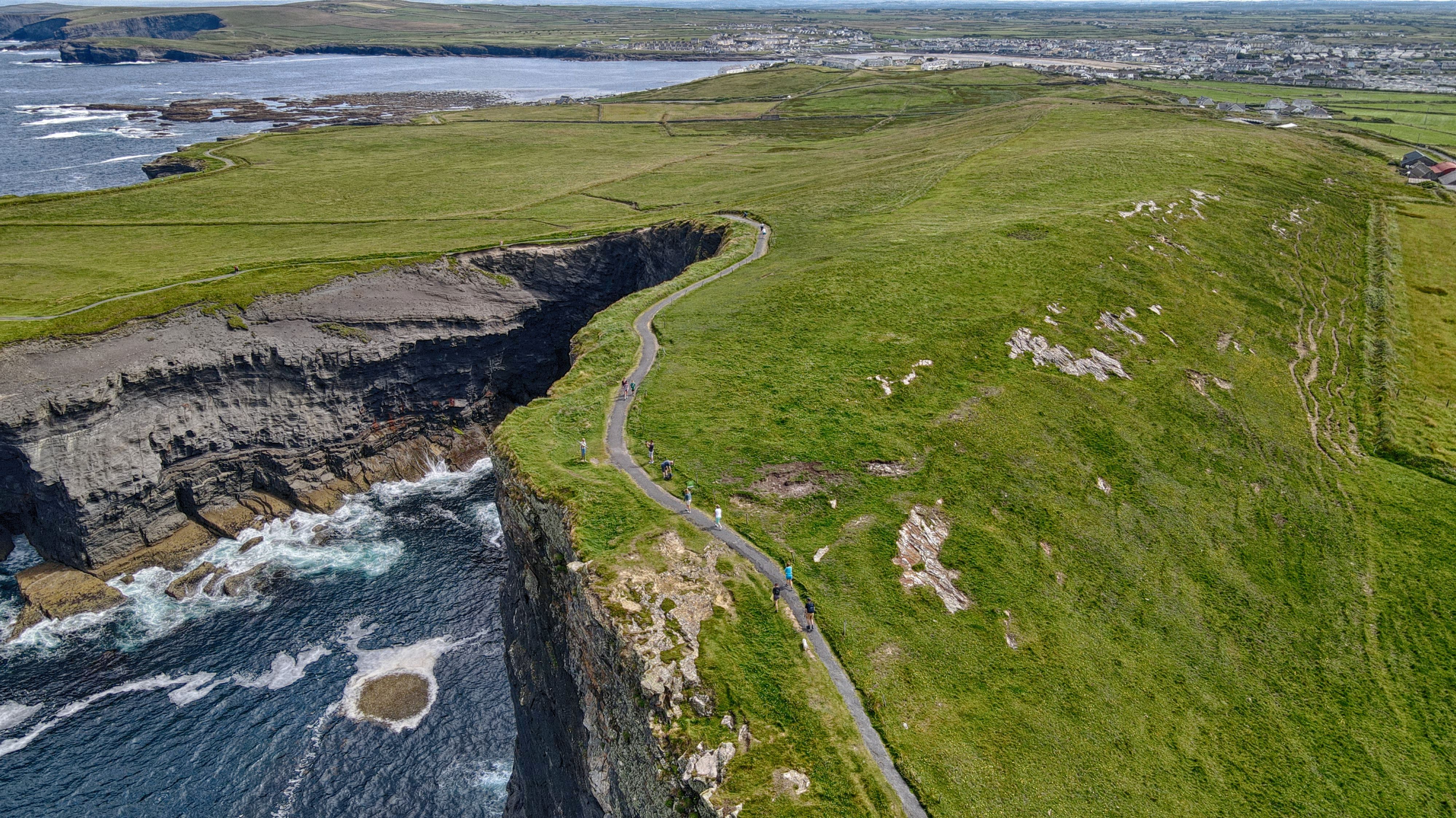 Dramatic Cliffs of Kilkee, Ireland · Free Stock Photo