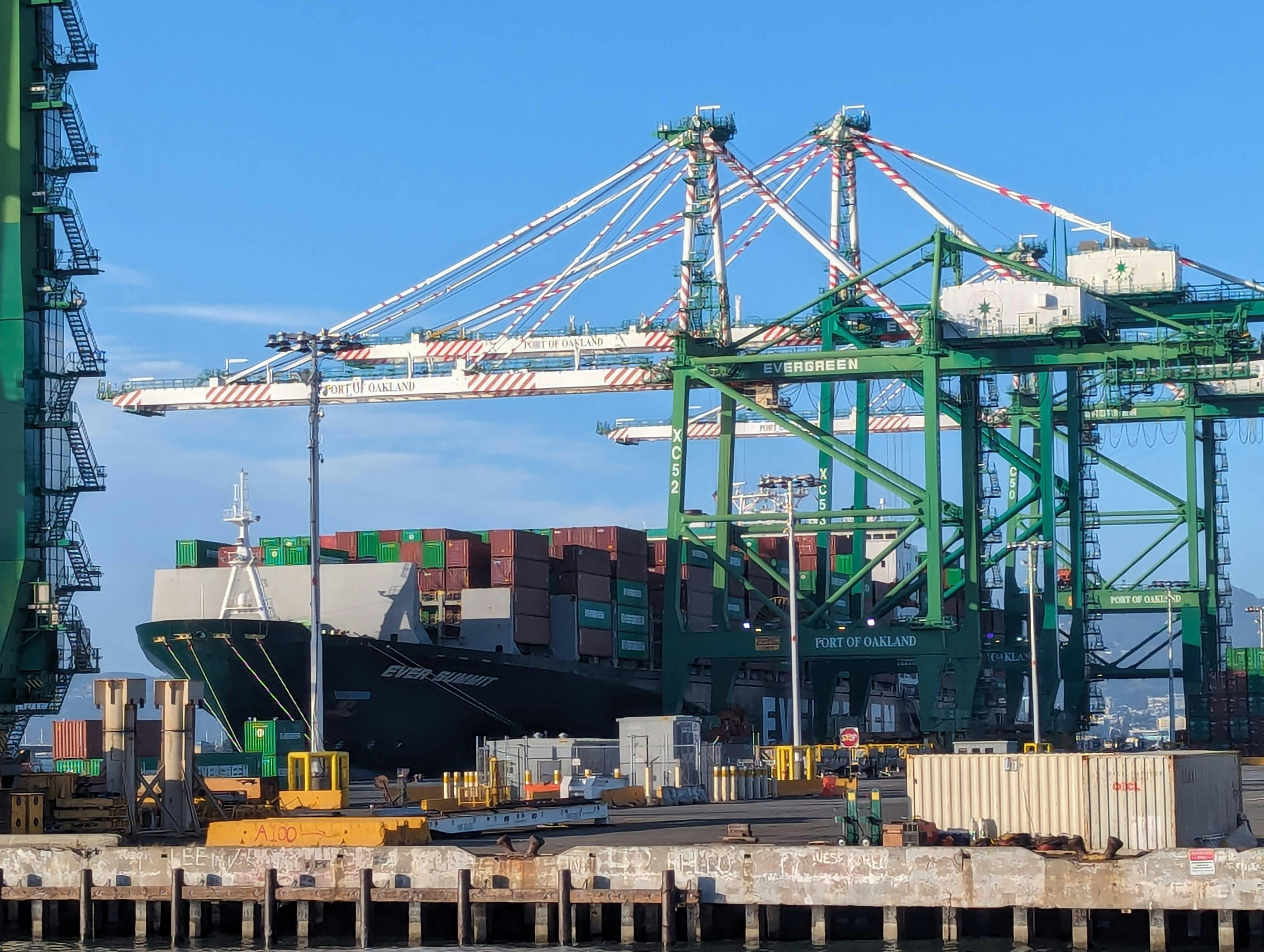 Shipment Consolidation Photos, Download The BEST Free Shipment ...