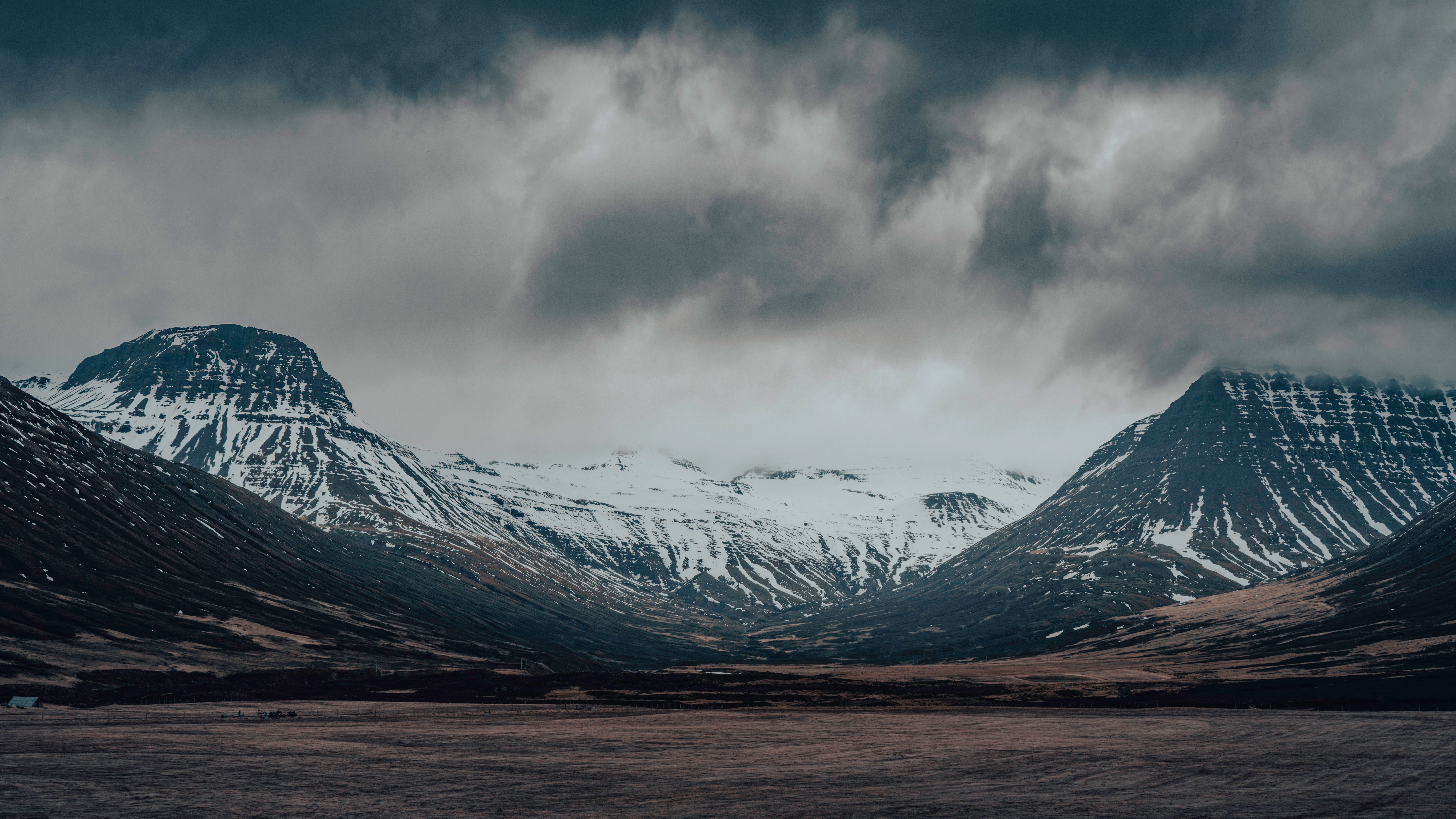 Dramatic Icelandic Mountain Landscape in Winter · Free Stock Photo