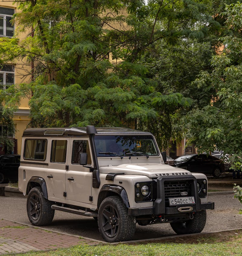 Land Rover Photos, Download The BEST Free Land Rover Stock Photos & HD ...