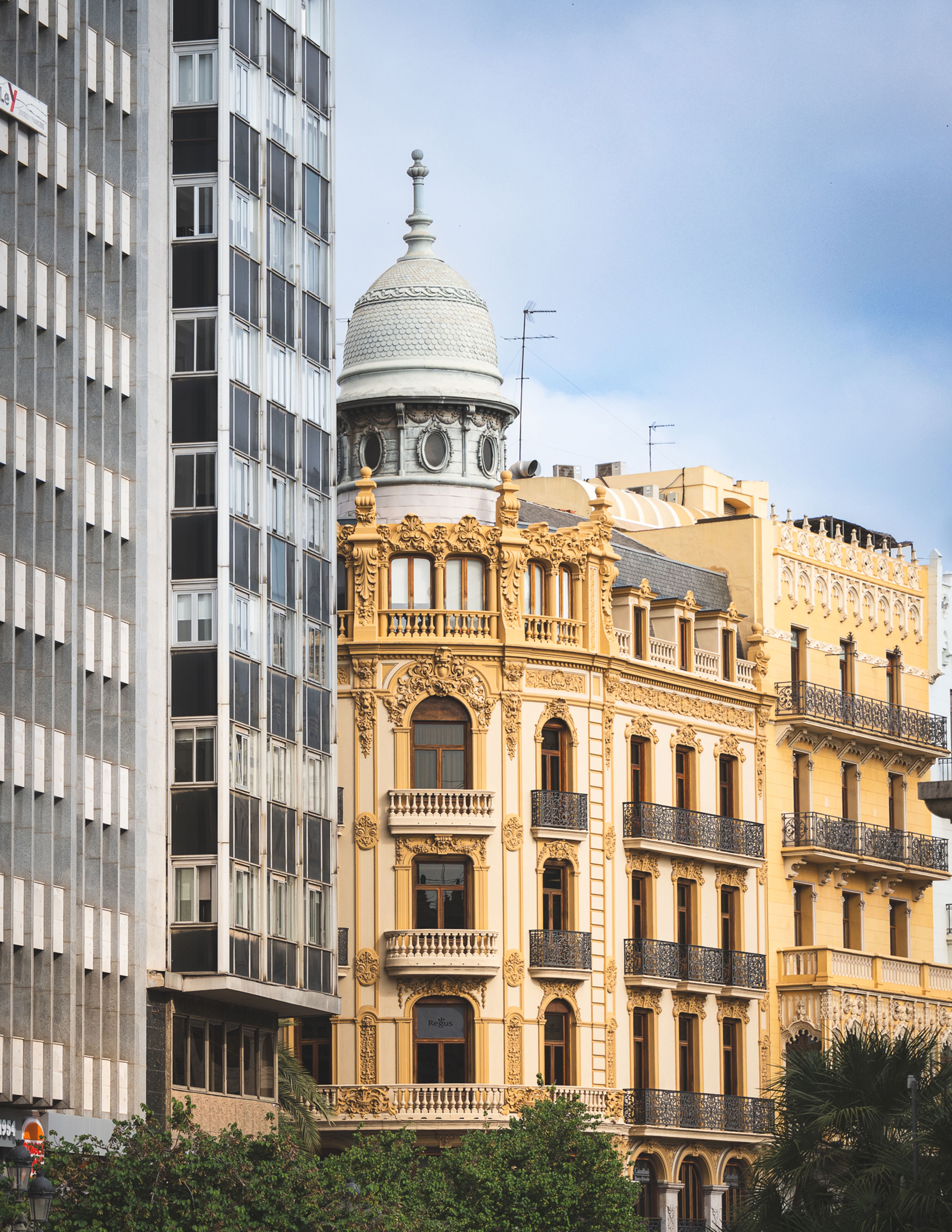 Historic and Modern Architecture in Valencia Cityscape · Free Stock Photo