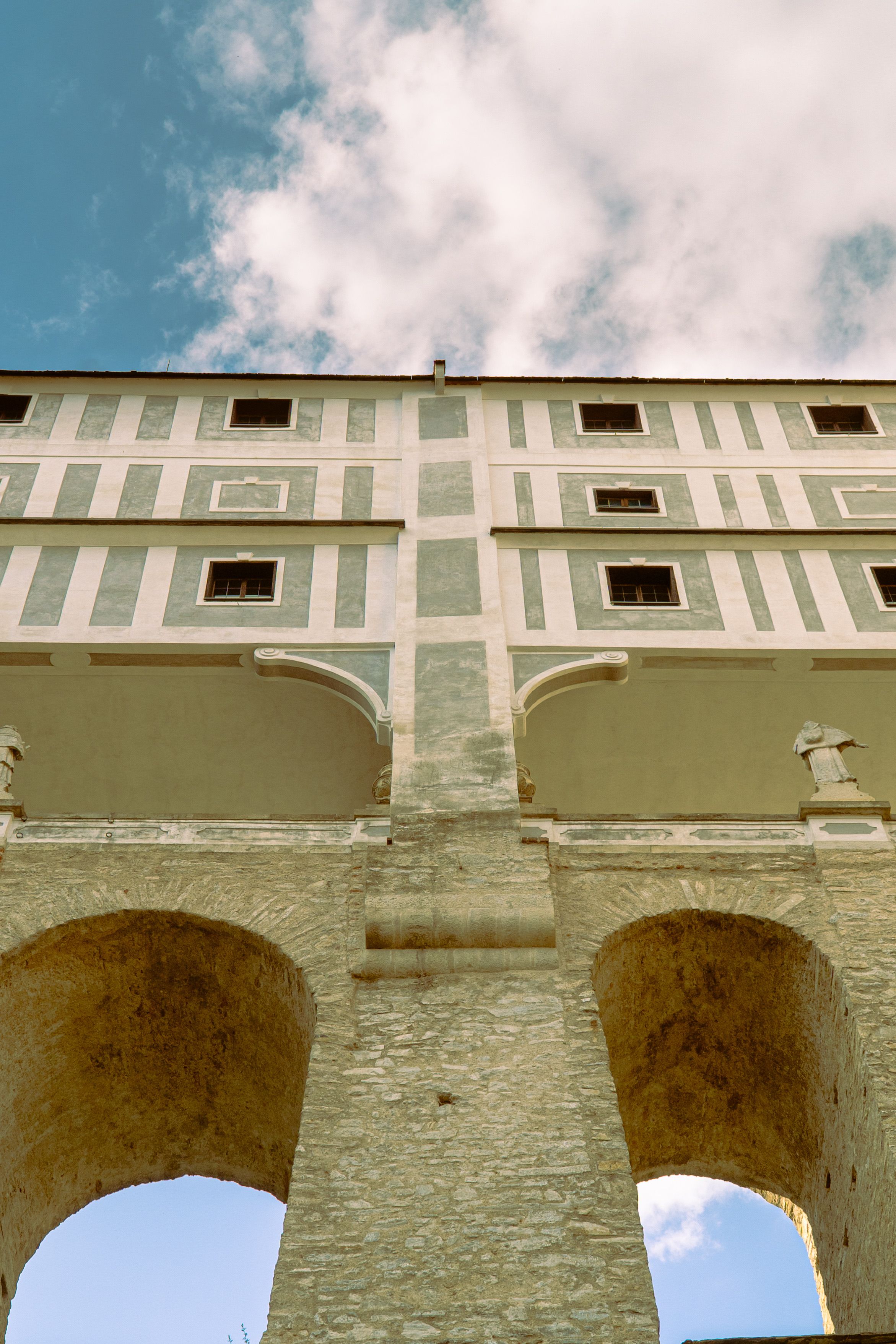 Old Building Elevation Photos, Download The BEST Free Old Building ...