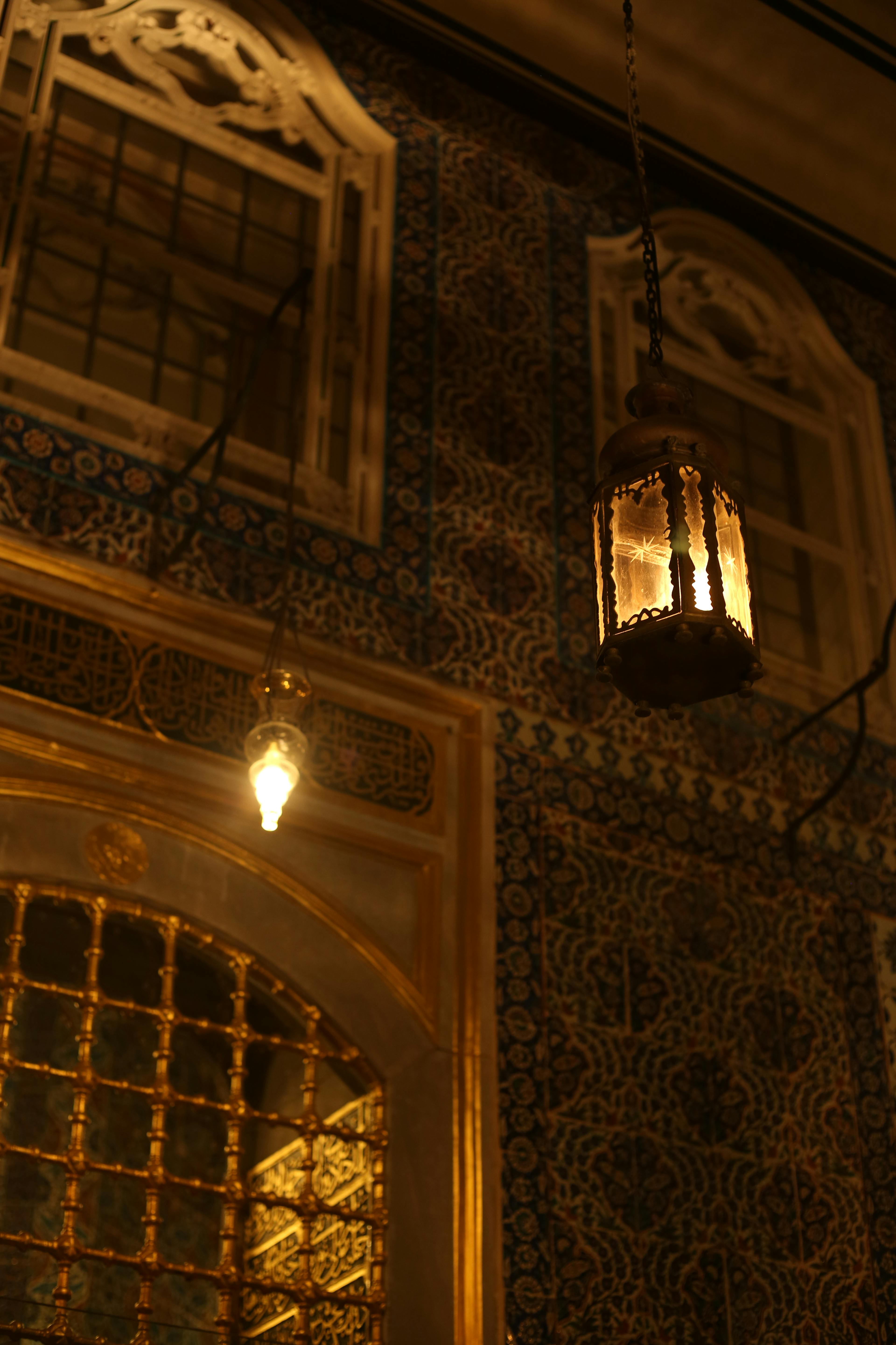 Ambient Middle Eastern Architectural Decor with Lanterns · Free Stock Photo