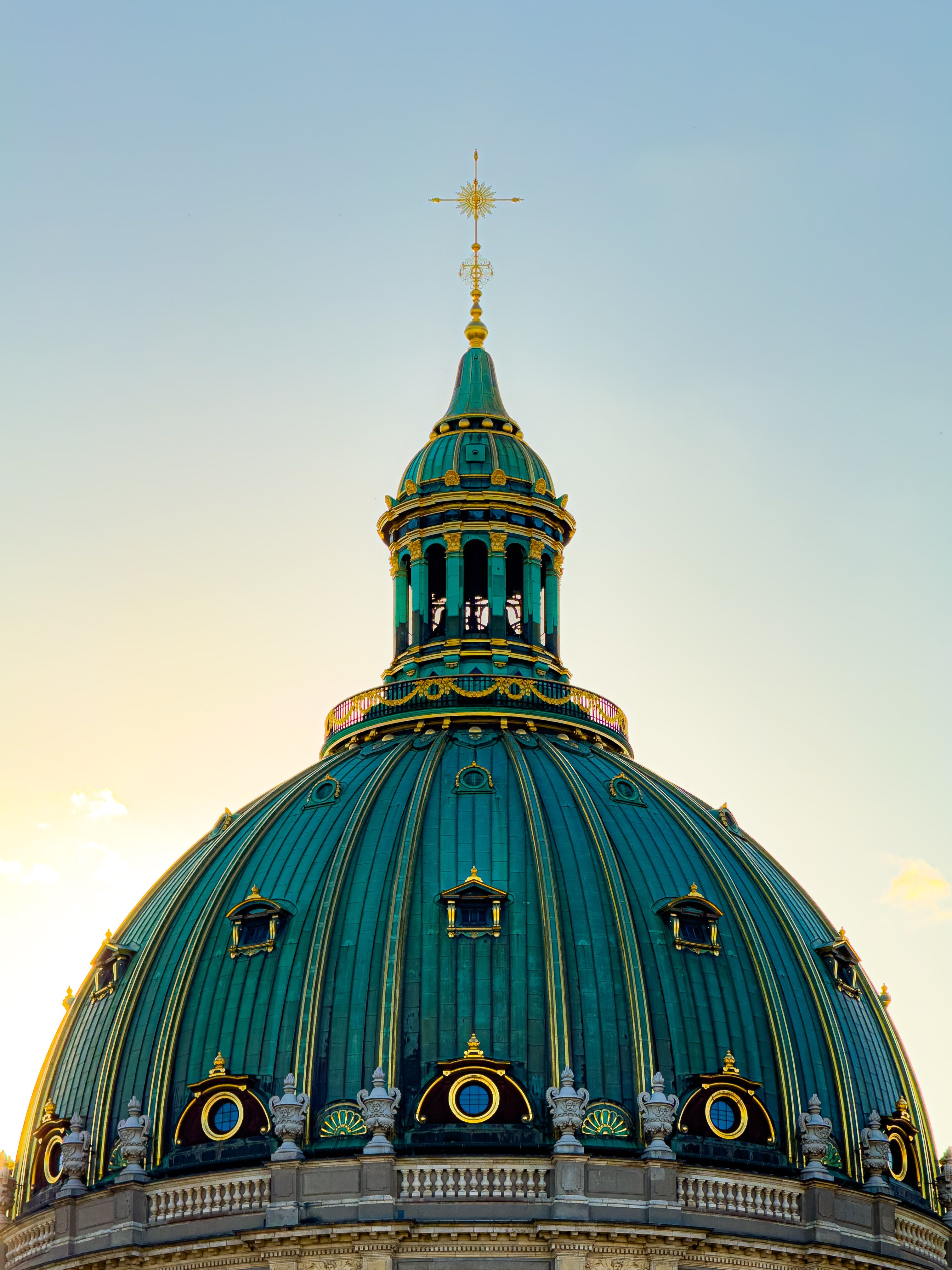 Stunning View of Iconic Green Dome · Free Stock Photo