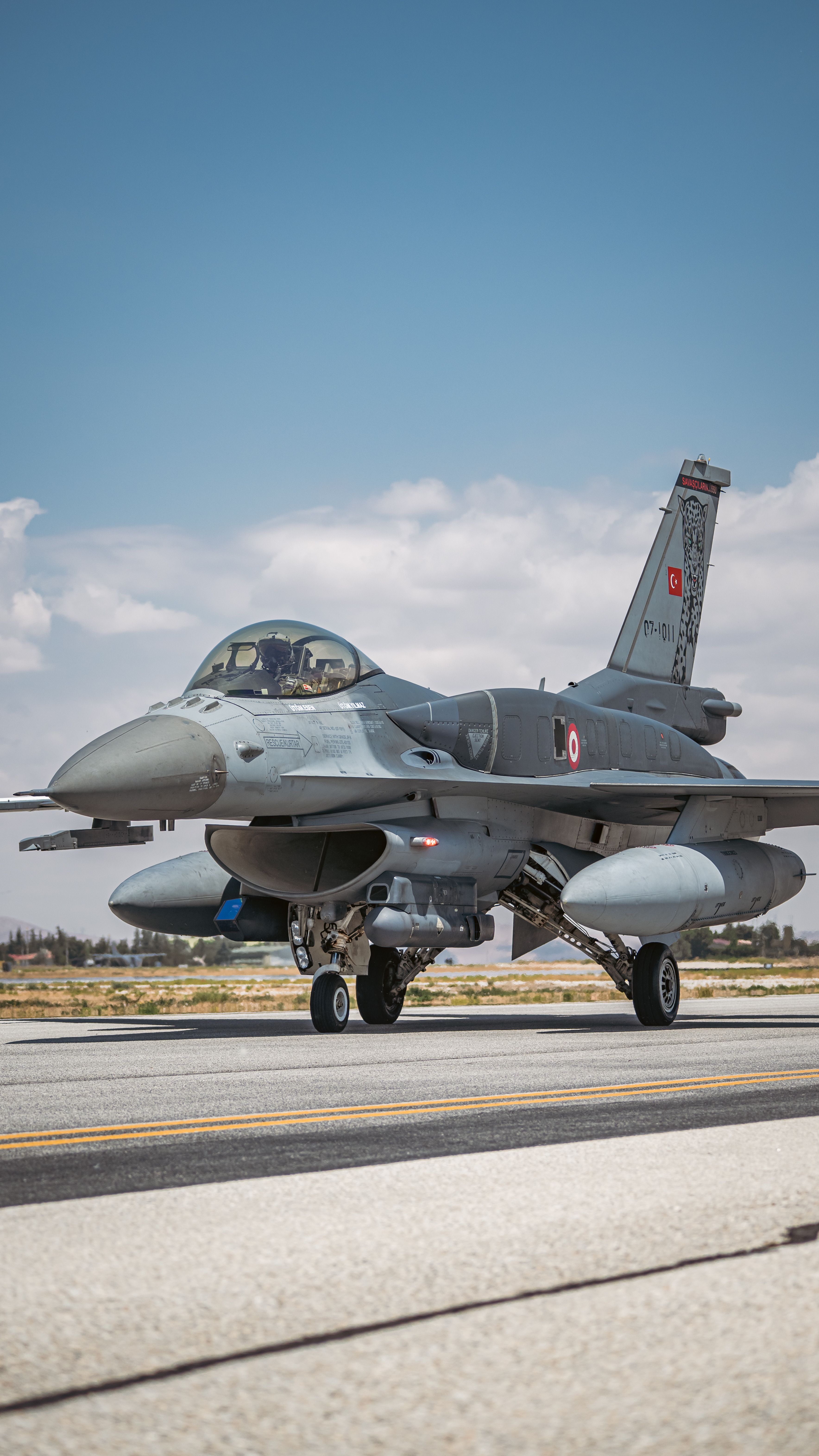 F 16 Fighting Falcon Photos, Download The BEST Free F 16 Fighting ...