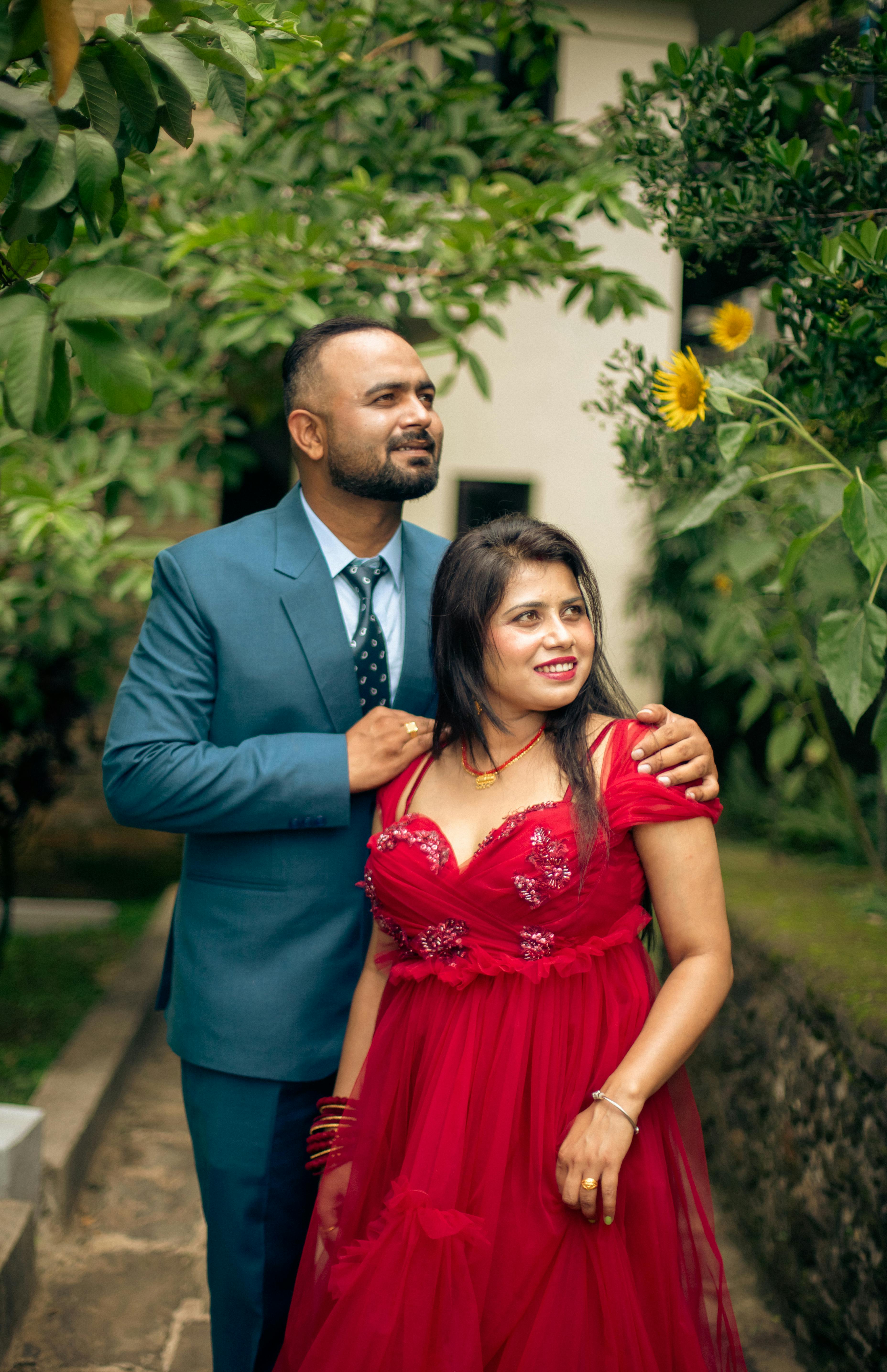 Happy Poses Photos, Download The BEST Free Happy Poses Stock Photos ...