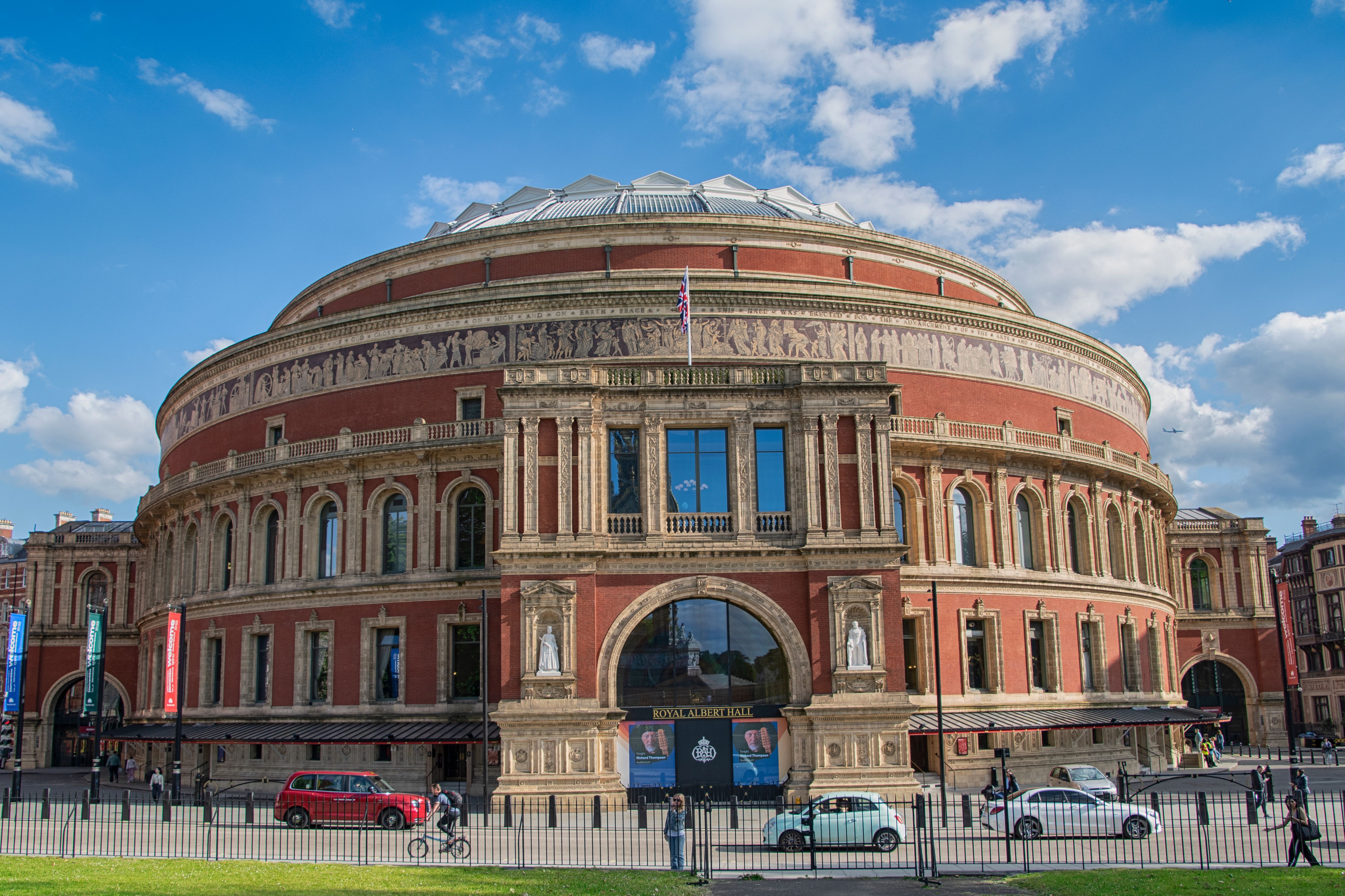 Stunning View of London's Royal Albert Hall · Free Stock Photo