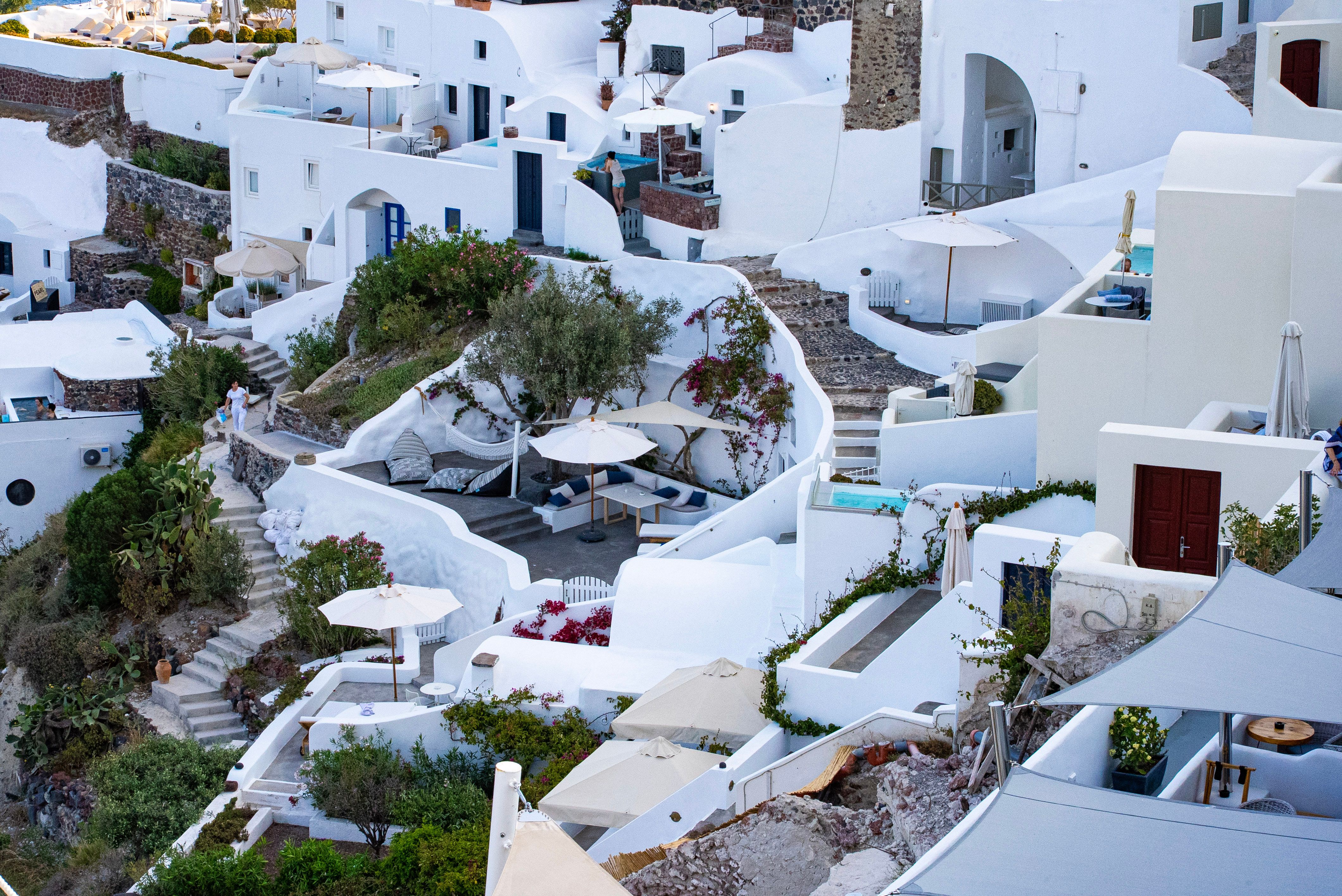 Luxury Travellers Photos, Download The BEST Free Luxury Travellers ...