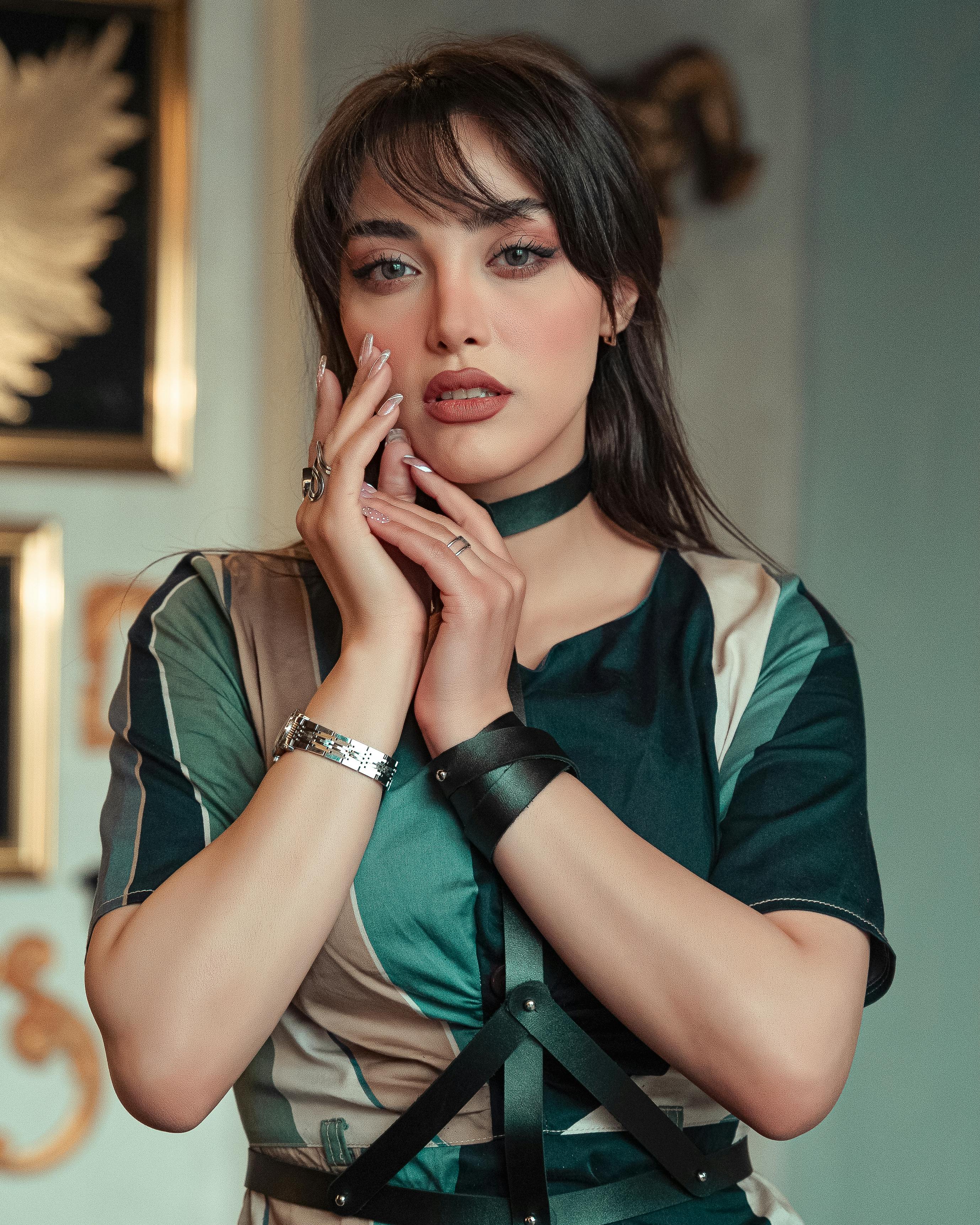 Stylish Portrait of a Persian Woman in Tehran · Free Stock Photo