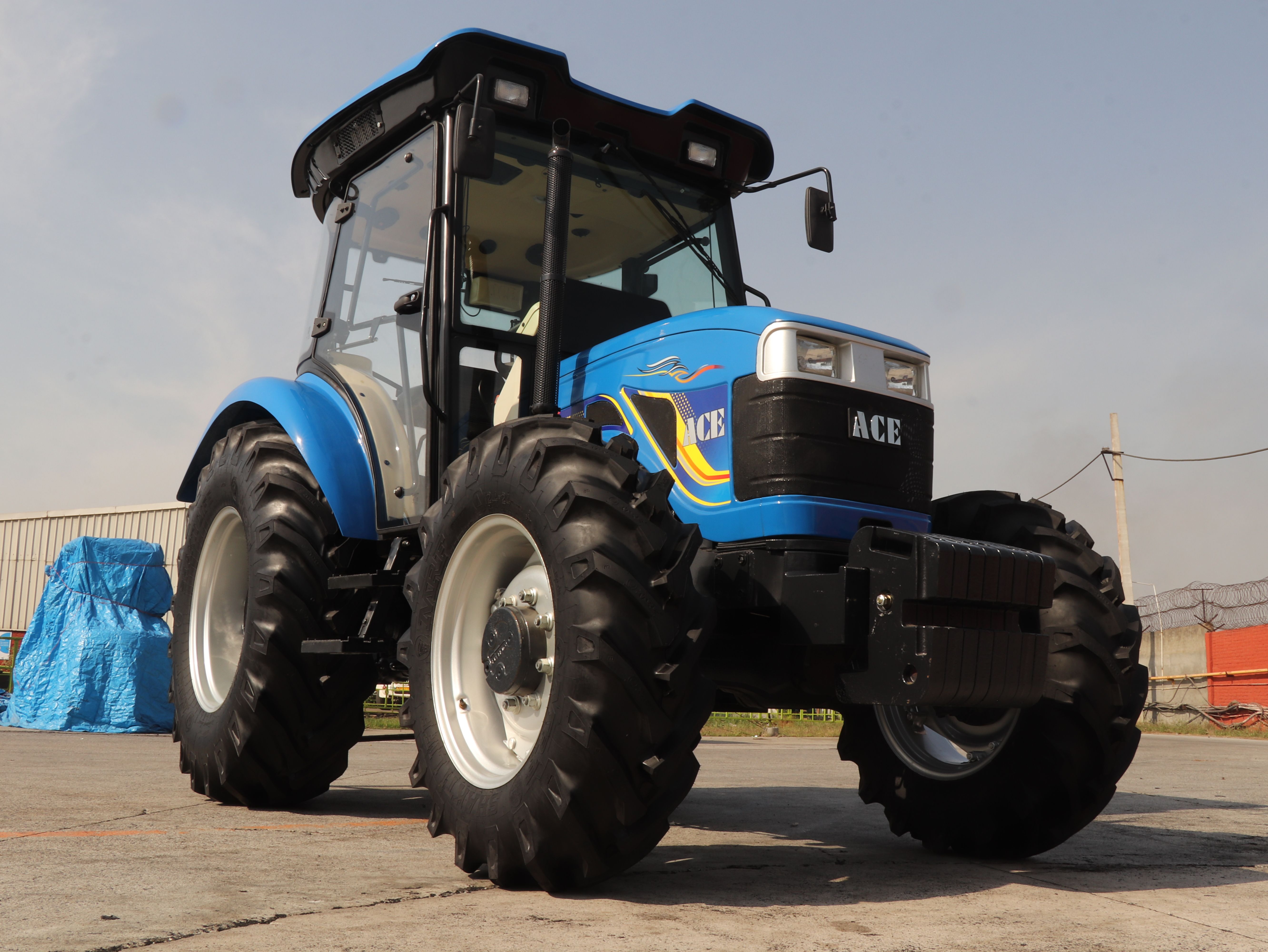 ACE DI 9000 4WD Tractor in India · Free Stock Photo