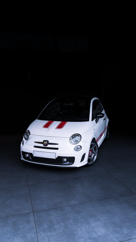 100.000+ Foto Wallpaper Mobil Putih Terbaik · Unduh Gratis 100% · Foto ...