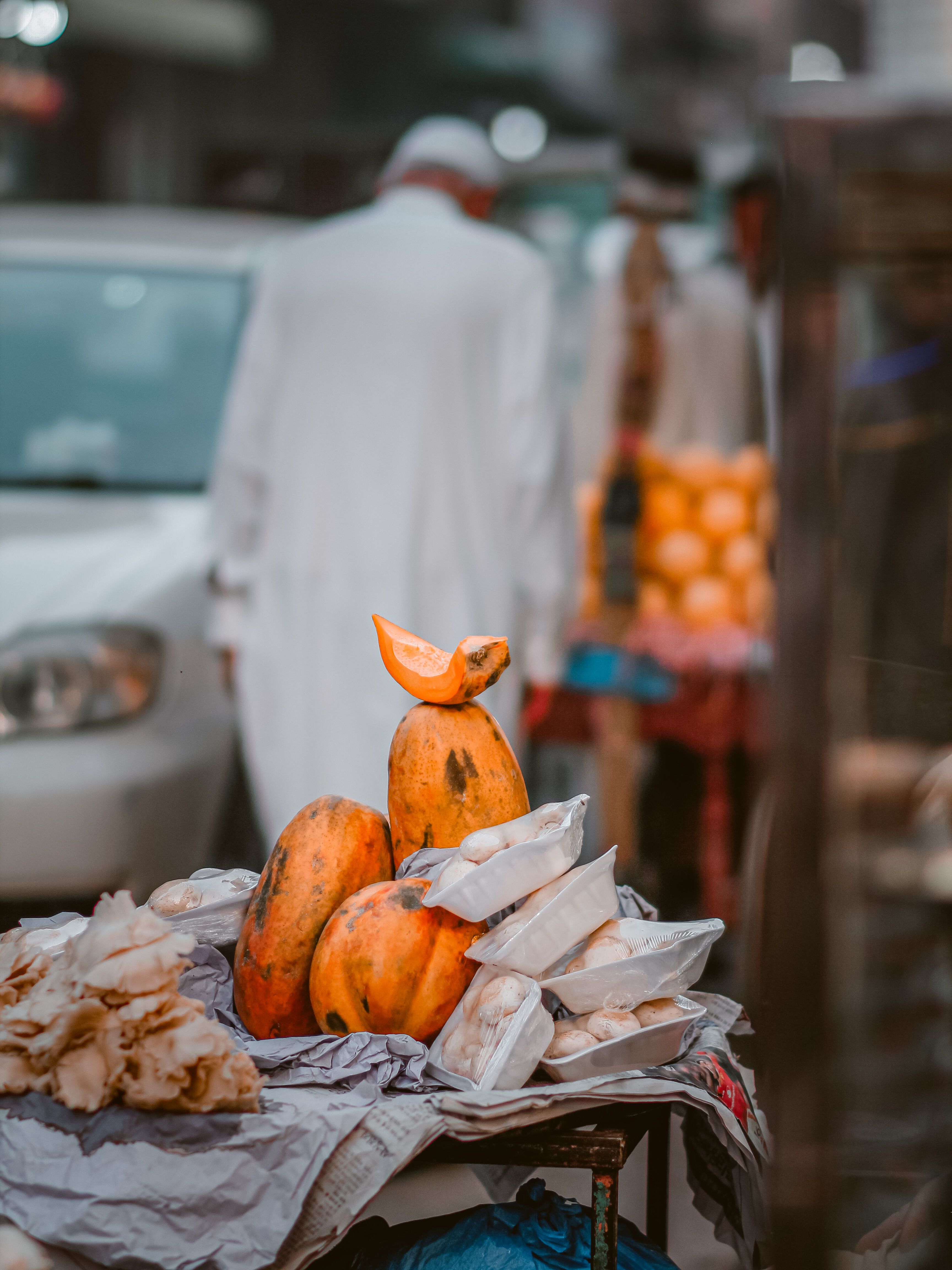 Street Market with Papayas in Peshawar · Free Stock Photo