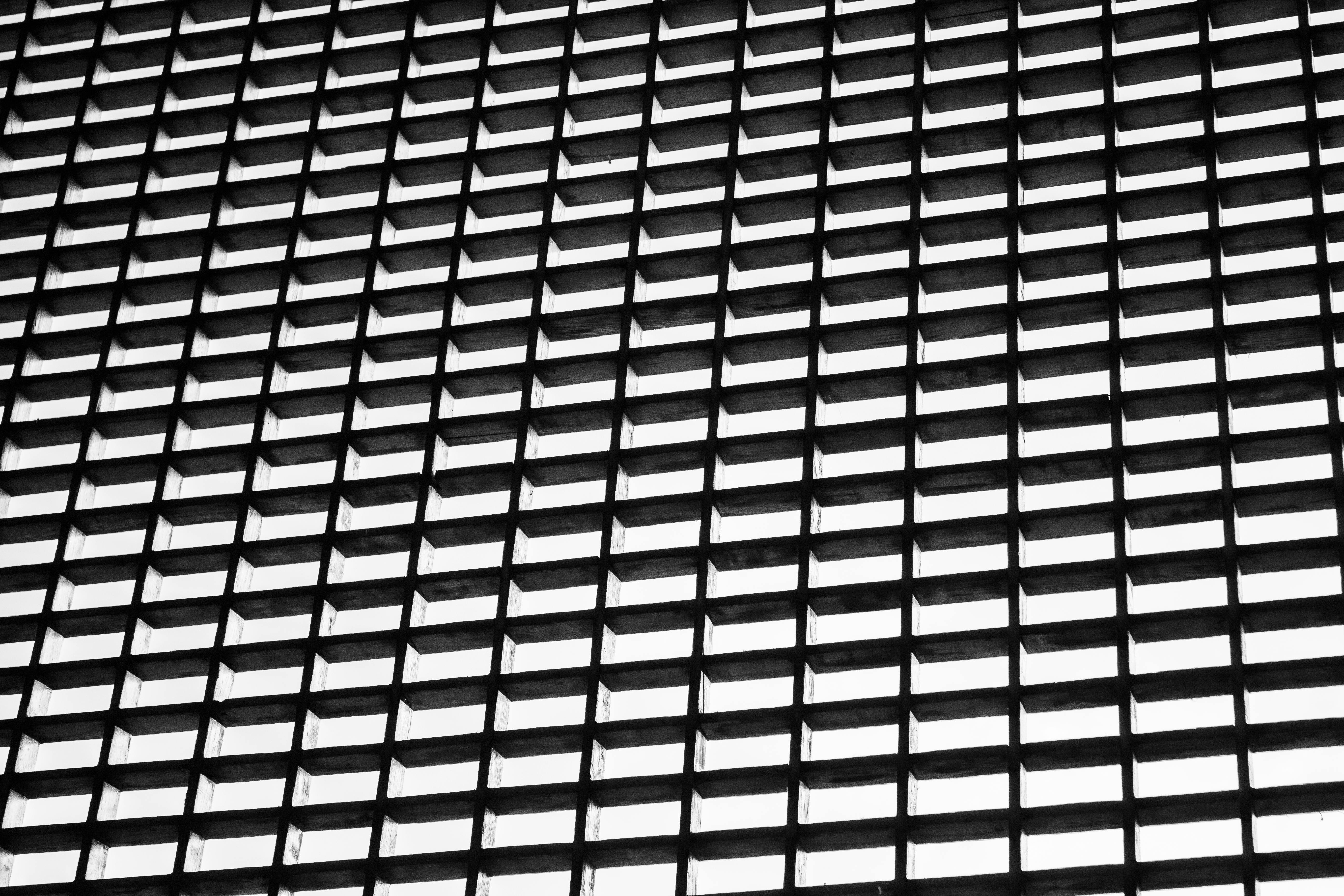 Abstract Black and White Grid Pattern · Free Stock Photo