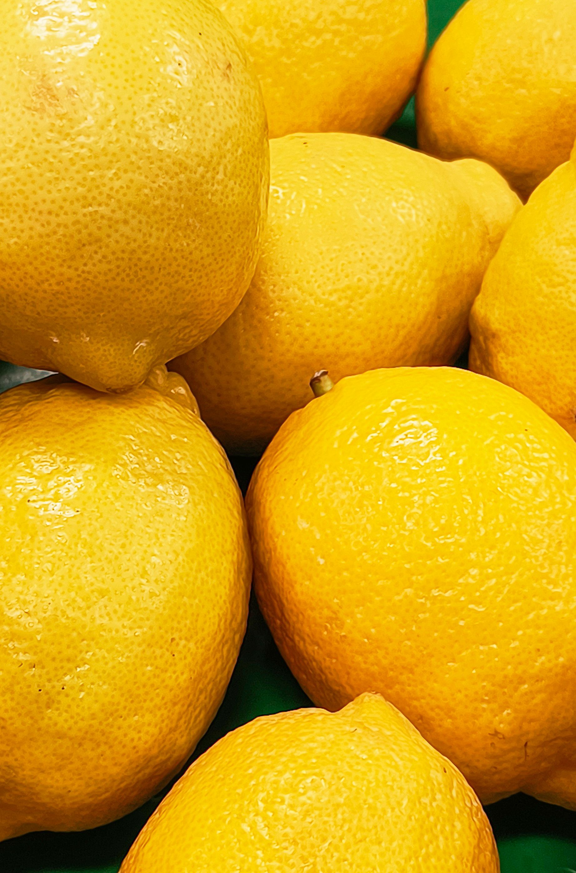 Close-Up Photography of Lemons · Free Stock Photo