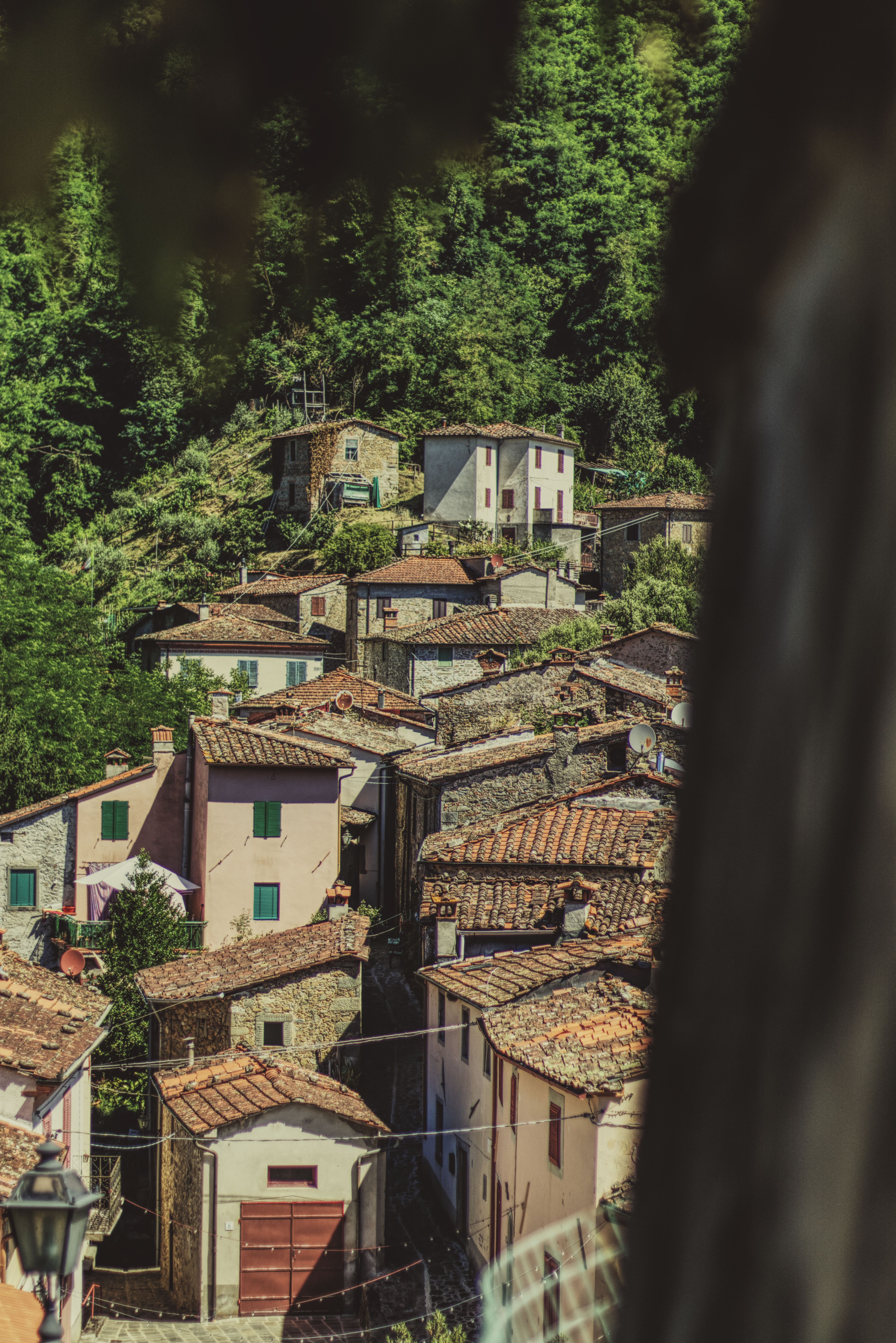 Charming Tuscan Village with Rustic Architecture · Free Stock Photo