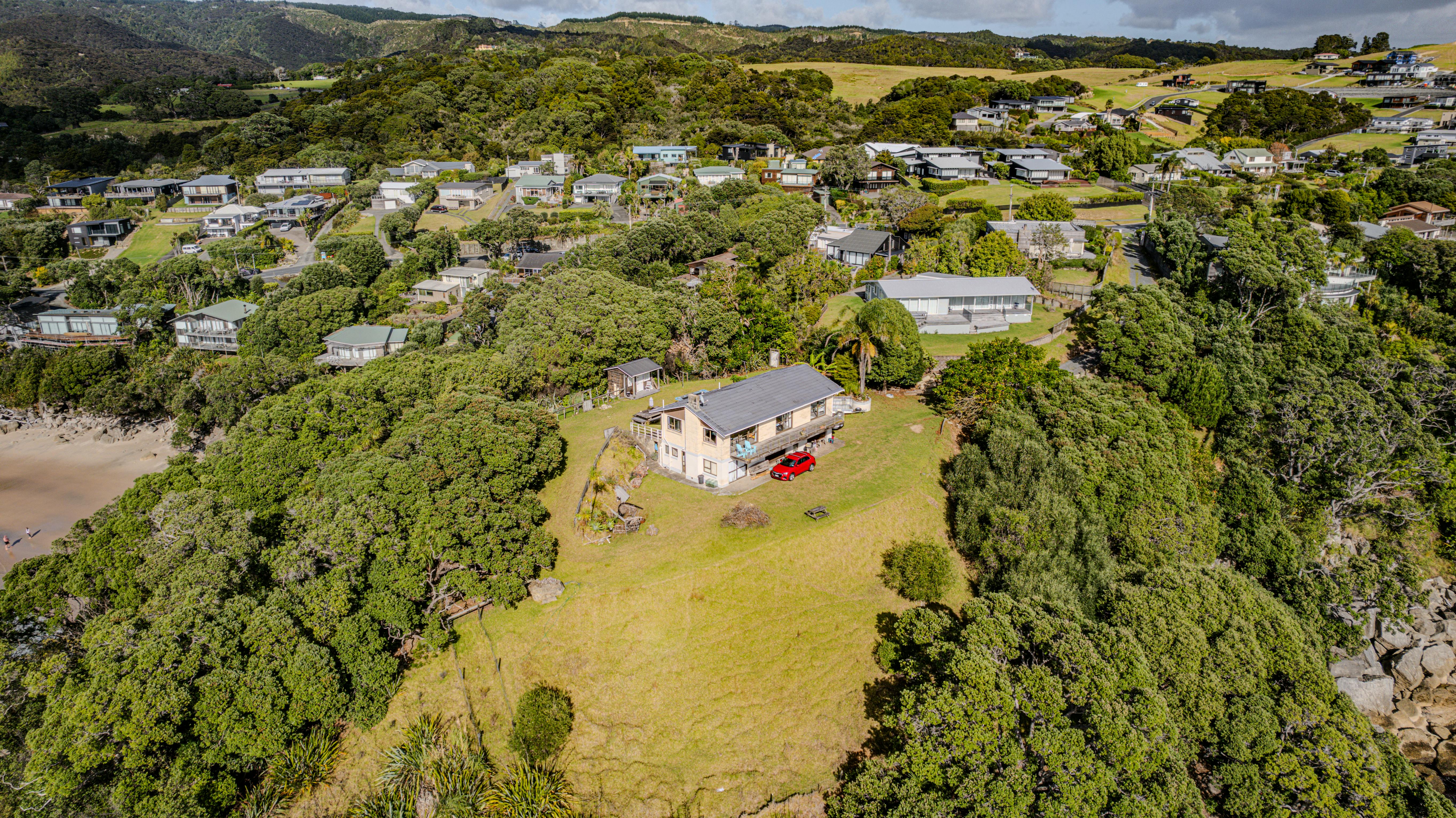 Aerial View of Langs Beach in New Zealand · Free Stock Photo