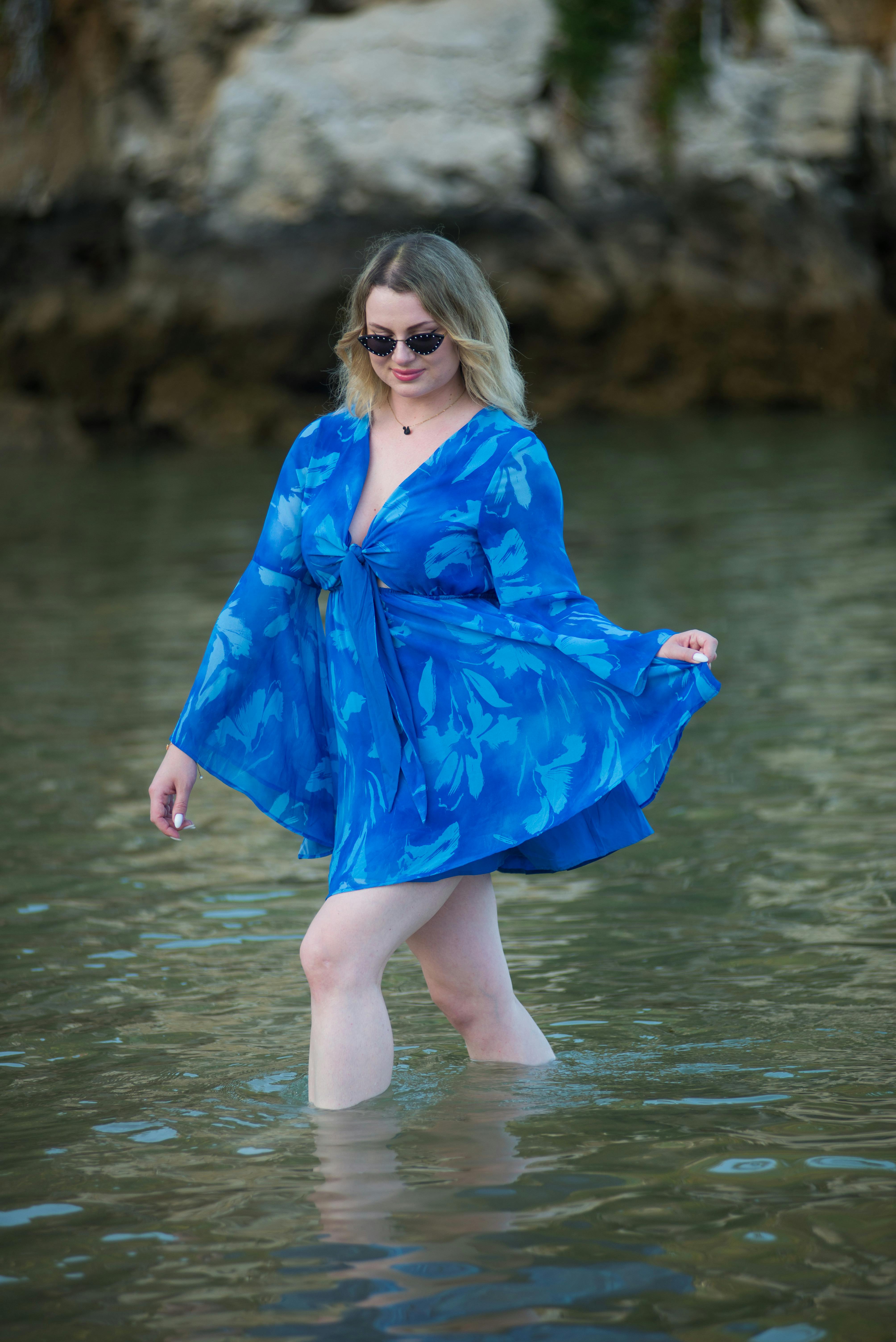 Pretty Older Women Photos, Download The BEST Free Pretty Older Women ...