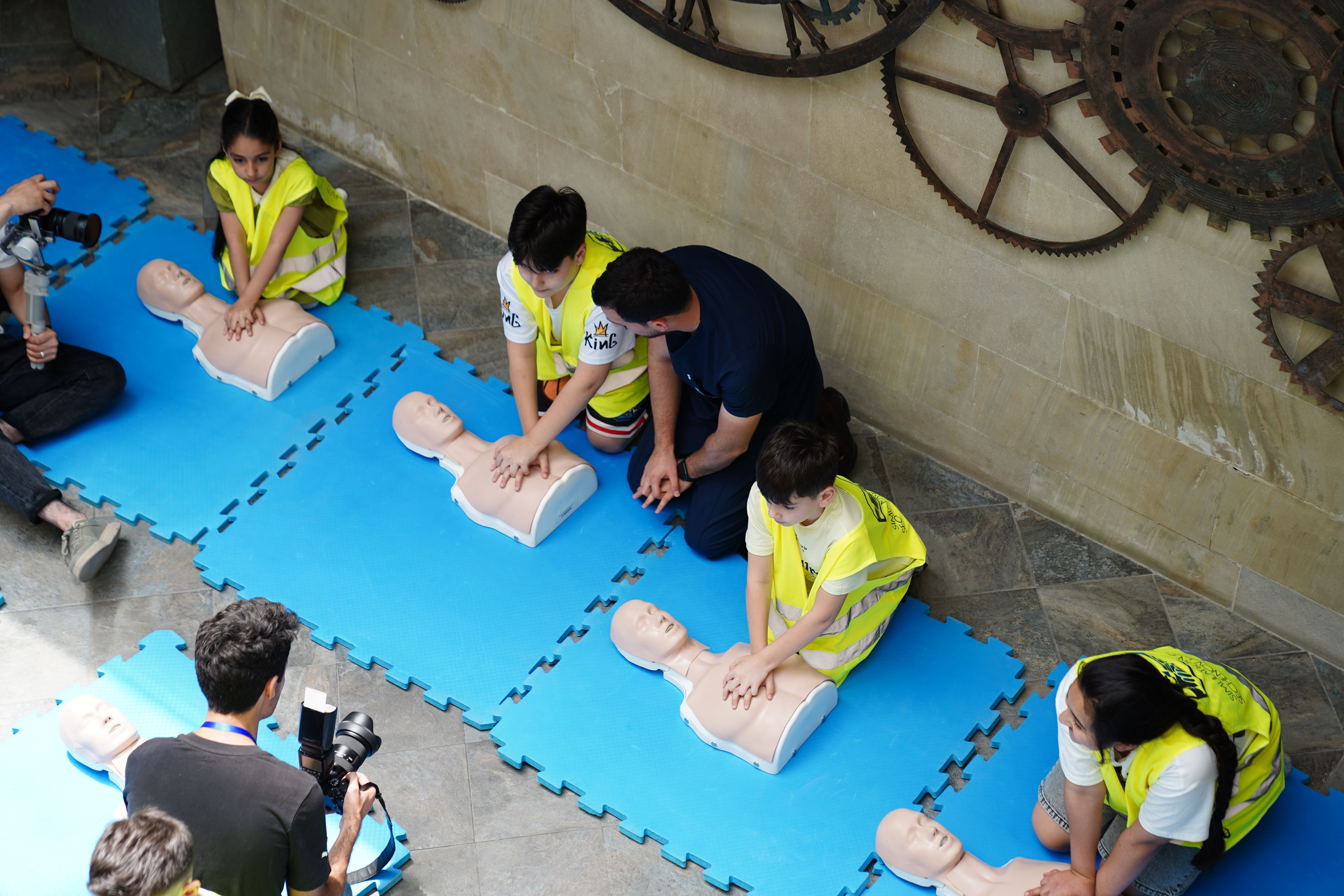 First Aid Photos, Download The BEST Free First Aid Stock Photos & HD Images