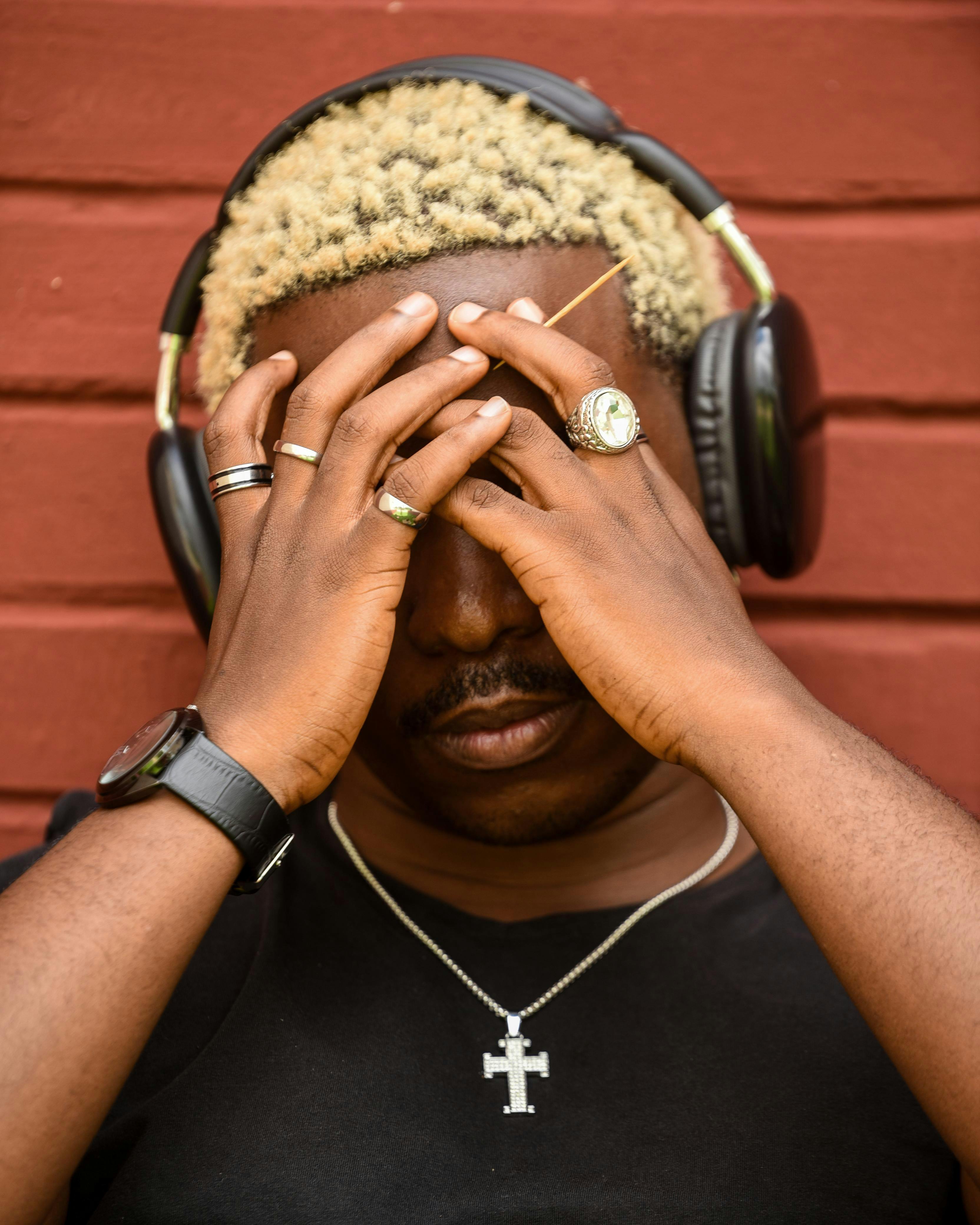 Men+Freeballing Photos, Download The BEST Free Men+Freeballing Stock ...