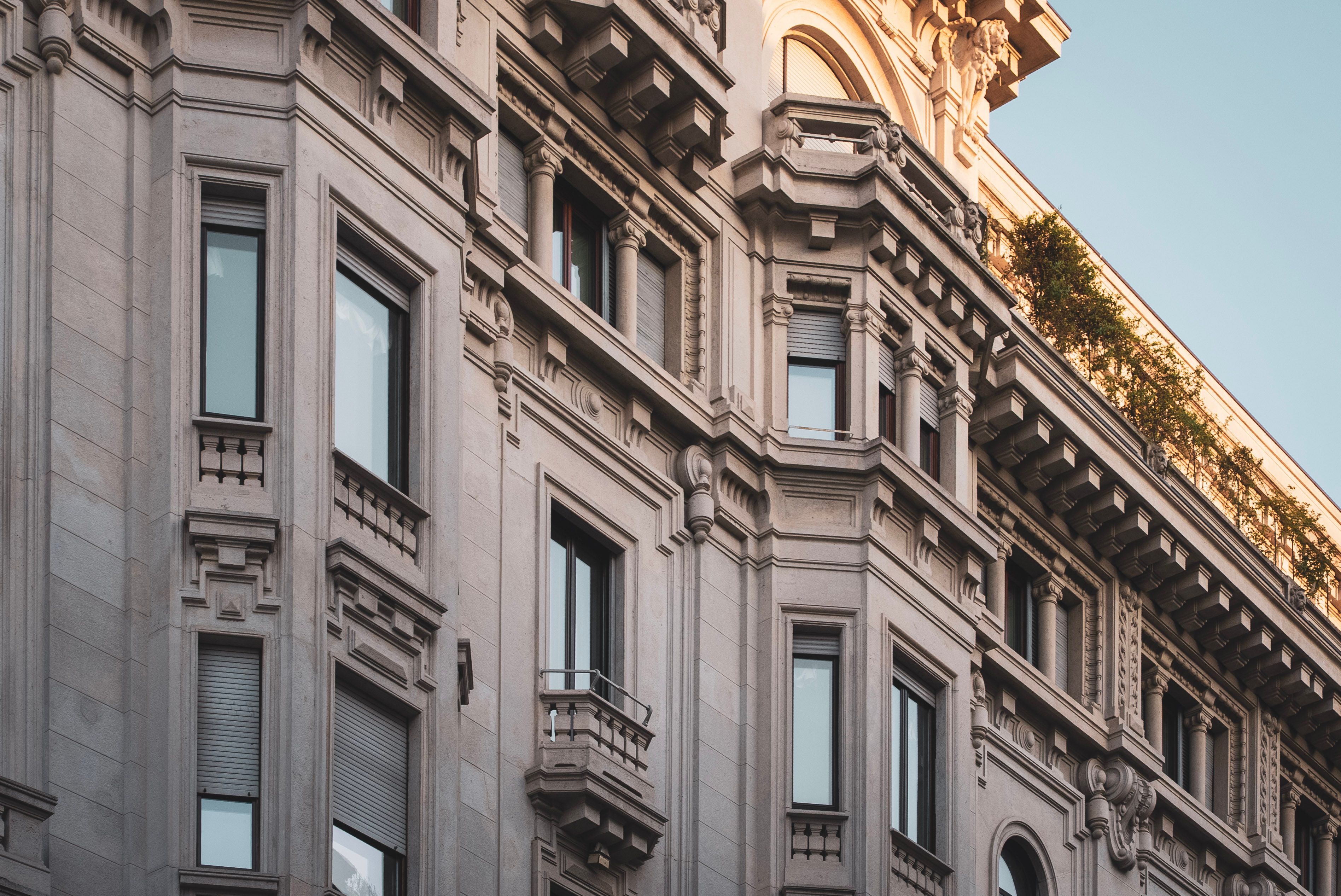 Elegant Facade of Historic Building in Milan · Free Stock Photo