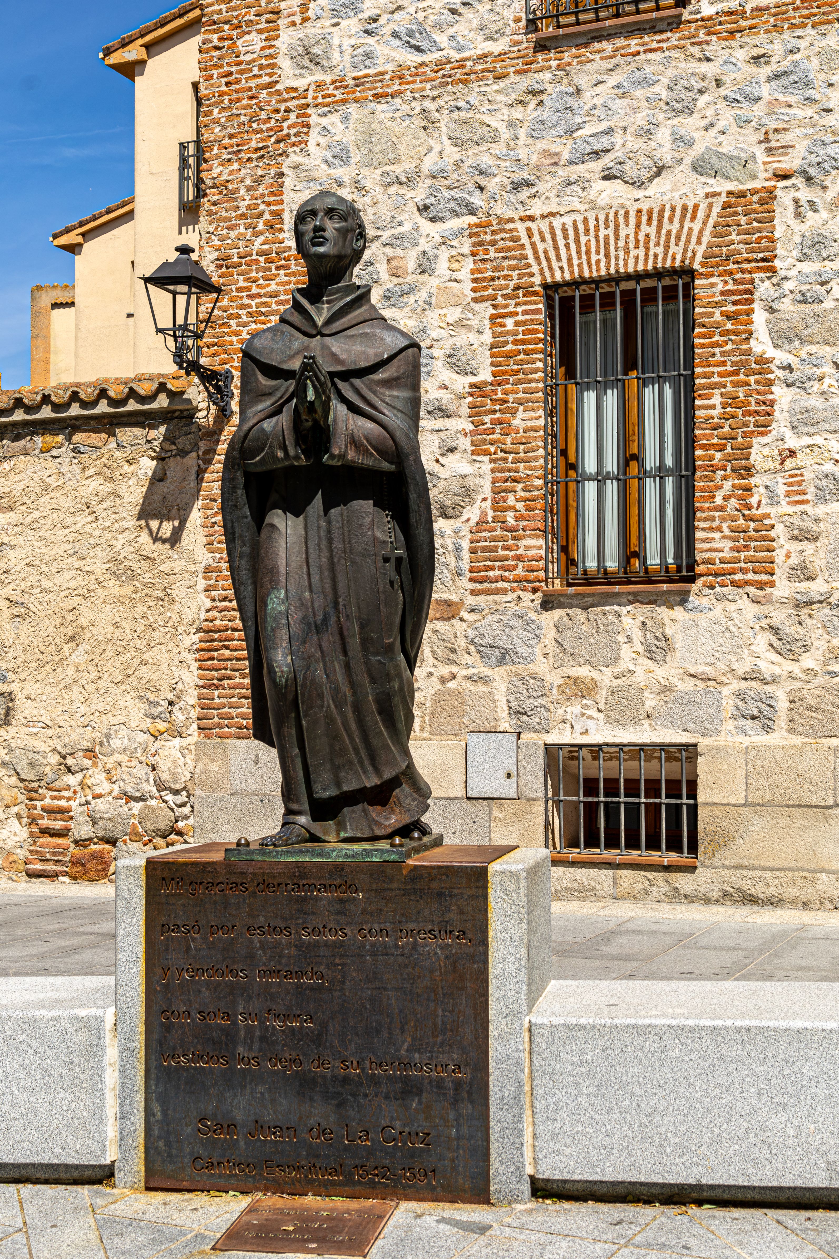 Statue of Saint Teresa in Ávila, Spain · Free Stock Photo