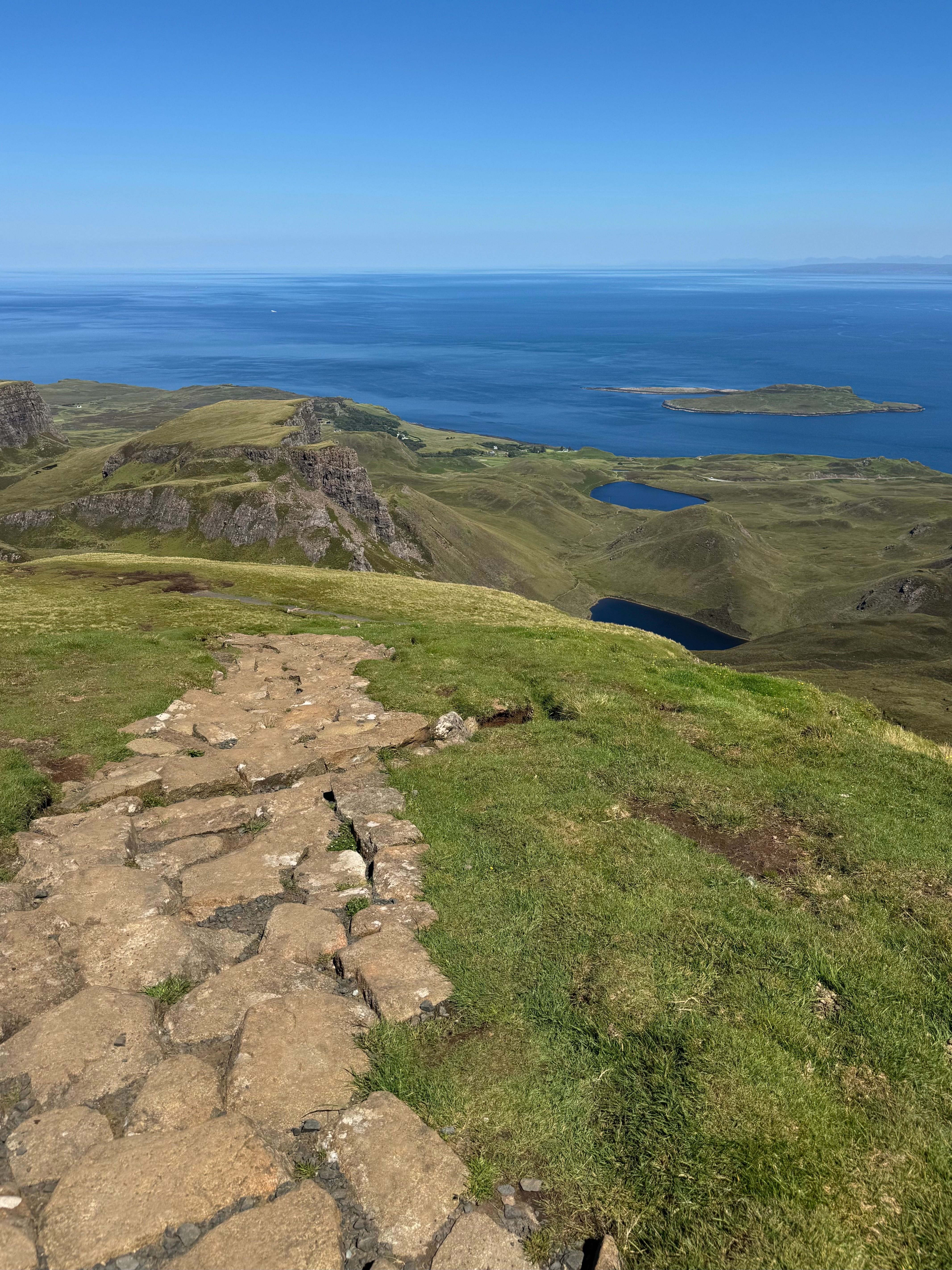 Scenic Coastal View from Cliff Pathway · Free Stock Photo