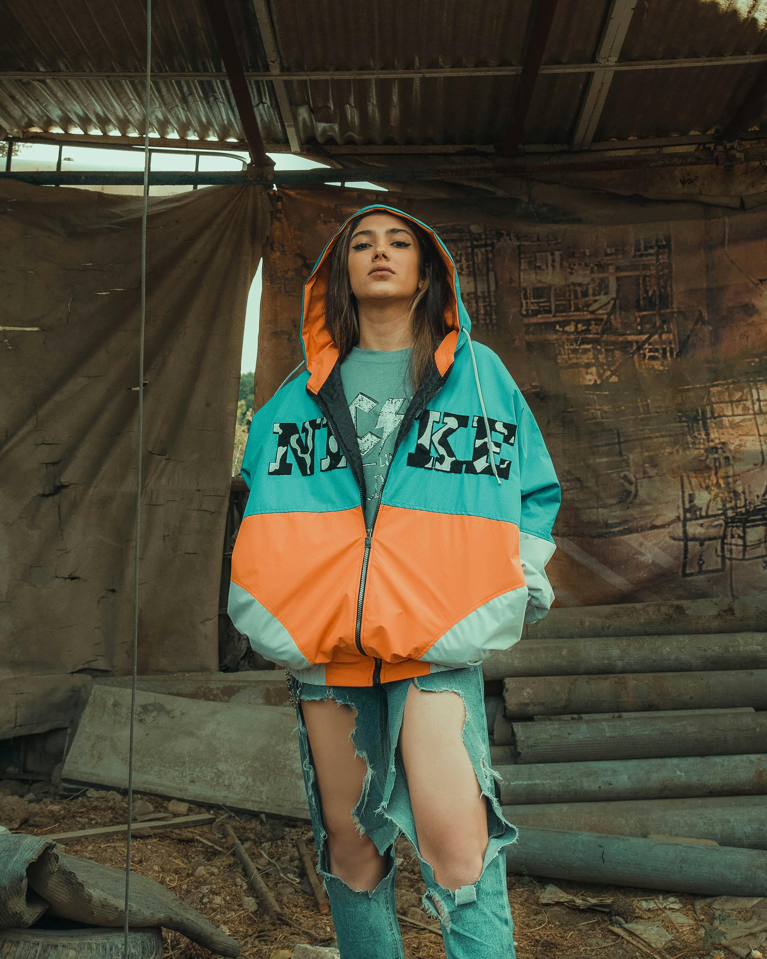 Foto de stock gratuita sobre actitud, adulto joven, al aire libre ...