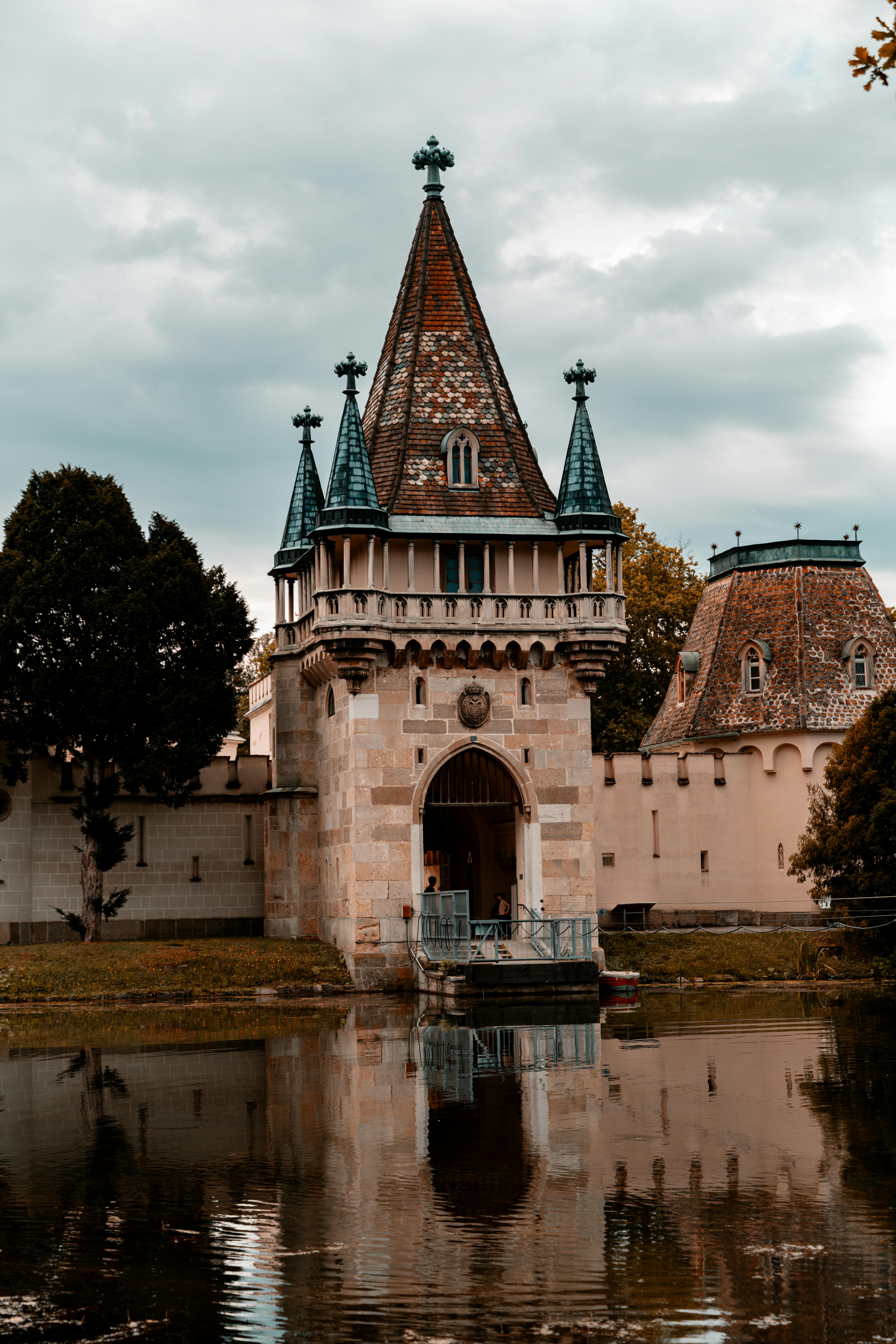 Medieval Laxenburg Castle Reflection in Autumn · Free Stock Photo